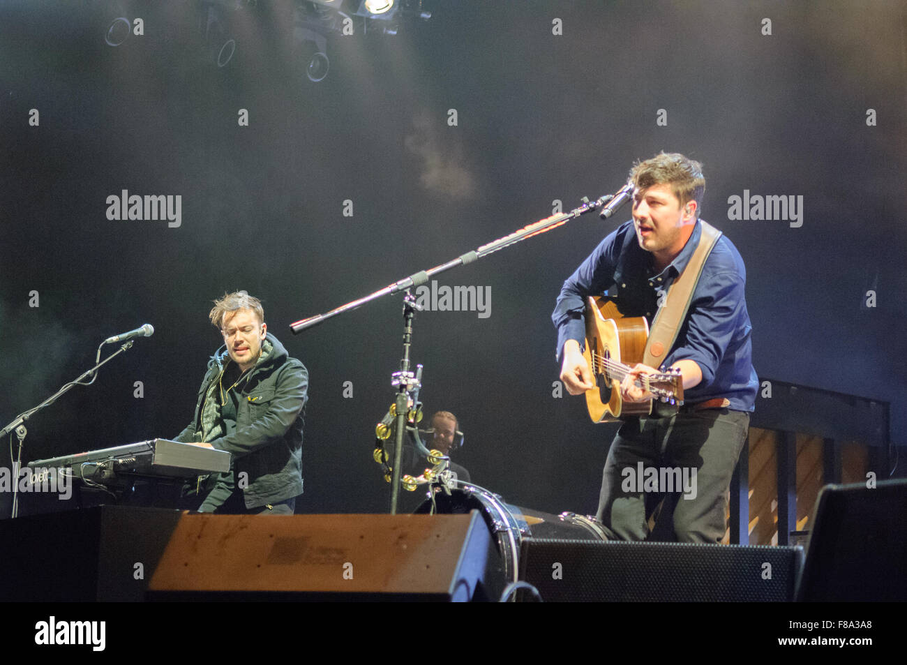 Ben lovett band mumford sons hi-res stock photography and images - Alamy