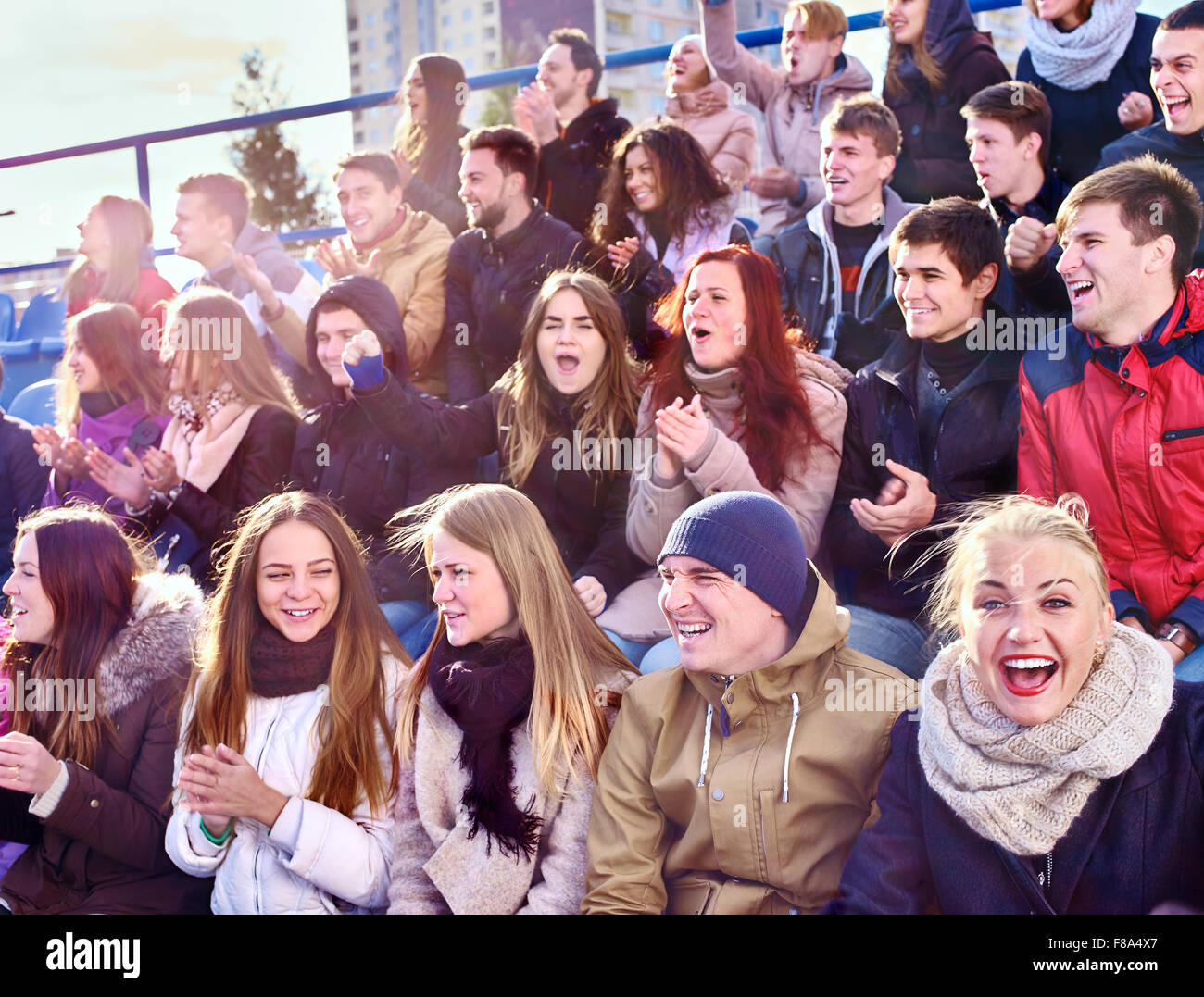 Sport fans clapping singing hi-res stock photography and images - Alamy