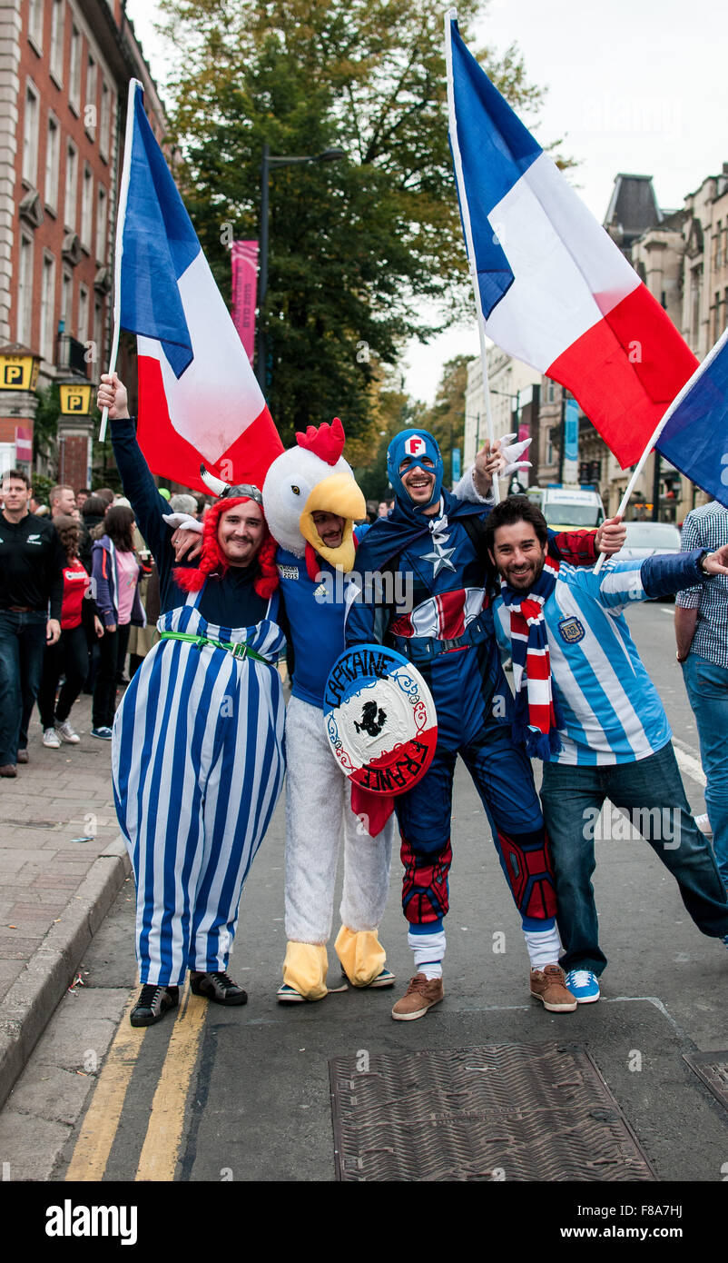 French rugby fans hi-res stock photography and images - Alamy