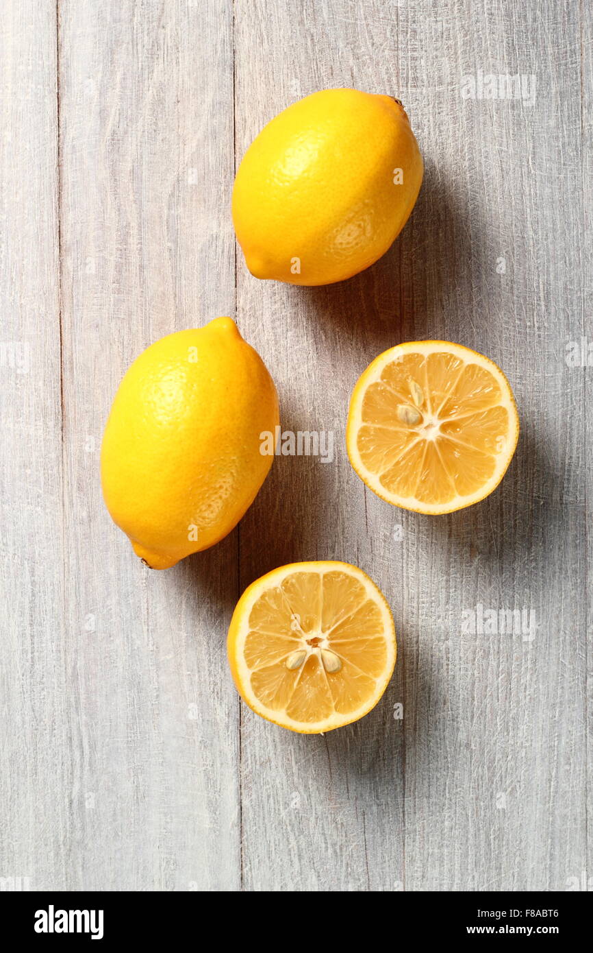 Lemon cross section hi-res stock photography and images - Alamy