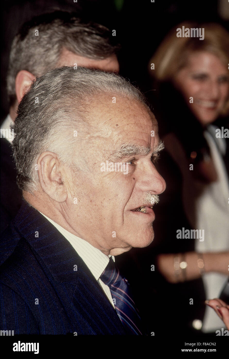 Yitzhak shamir israeli prime minister hi-res stock photography and ...