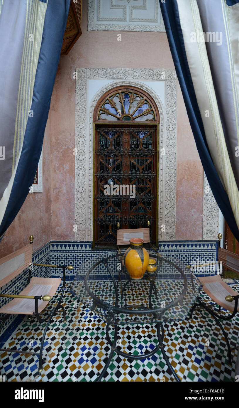 Beautiful Moroccan architecture in a pretty Riad in the old Medina of ...