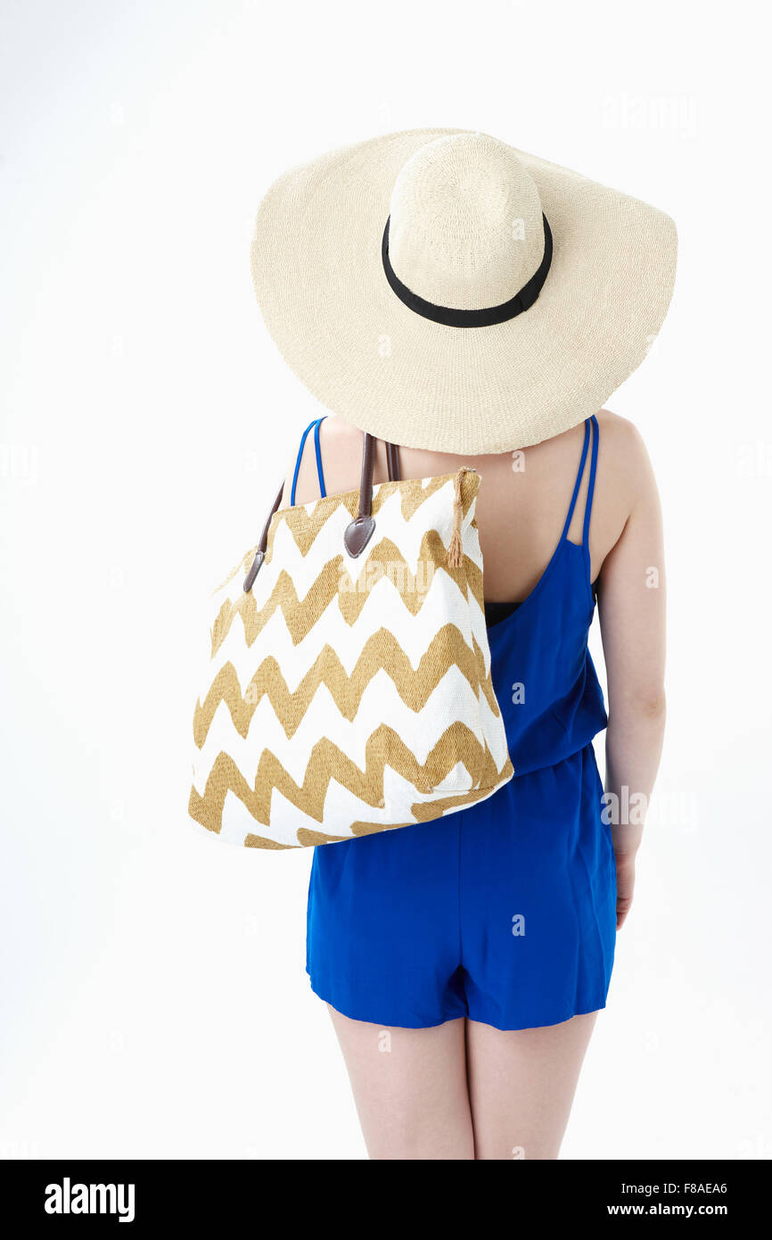 Season of appearance hi-res stock photography and images - Alamy