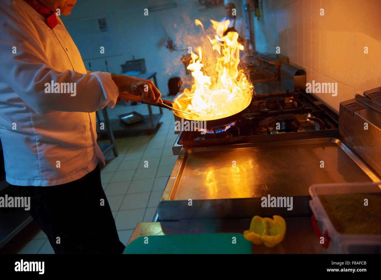 Kitchen fire hi-res stock photography and images - Alamy