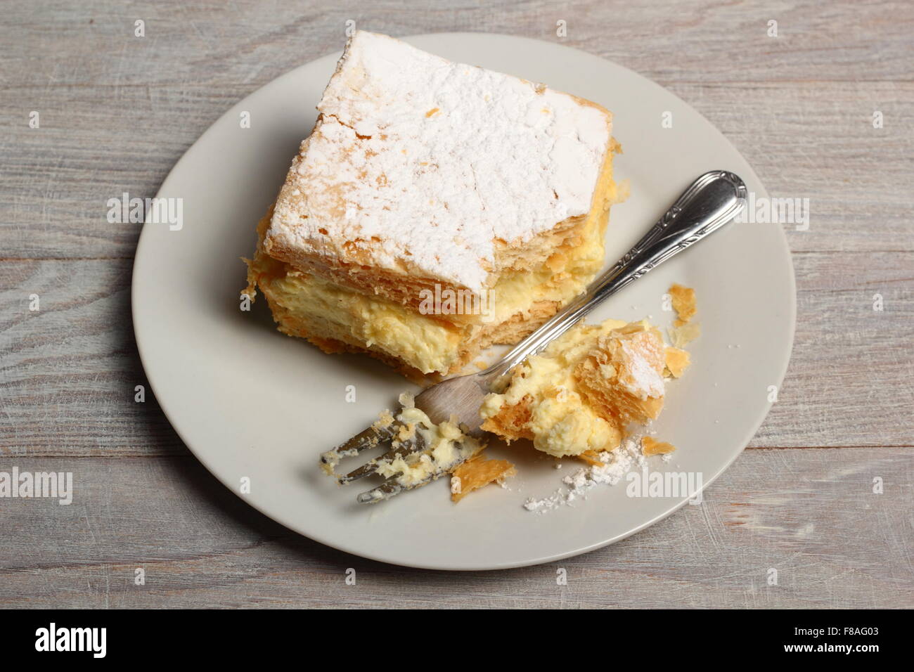 Kremowka cake hi-res stock photography and images - Alamy