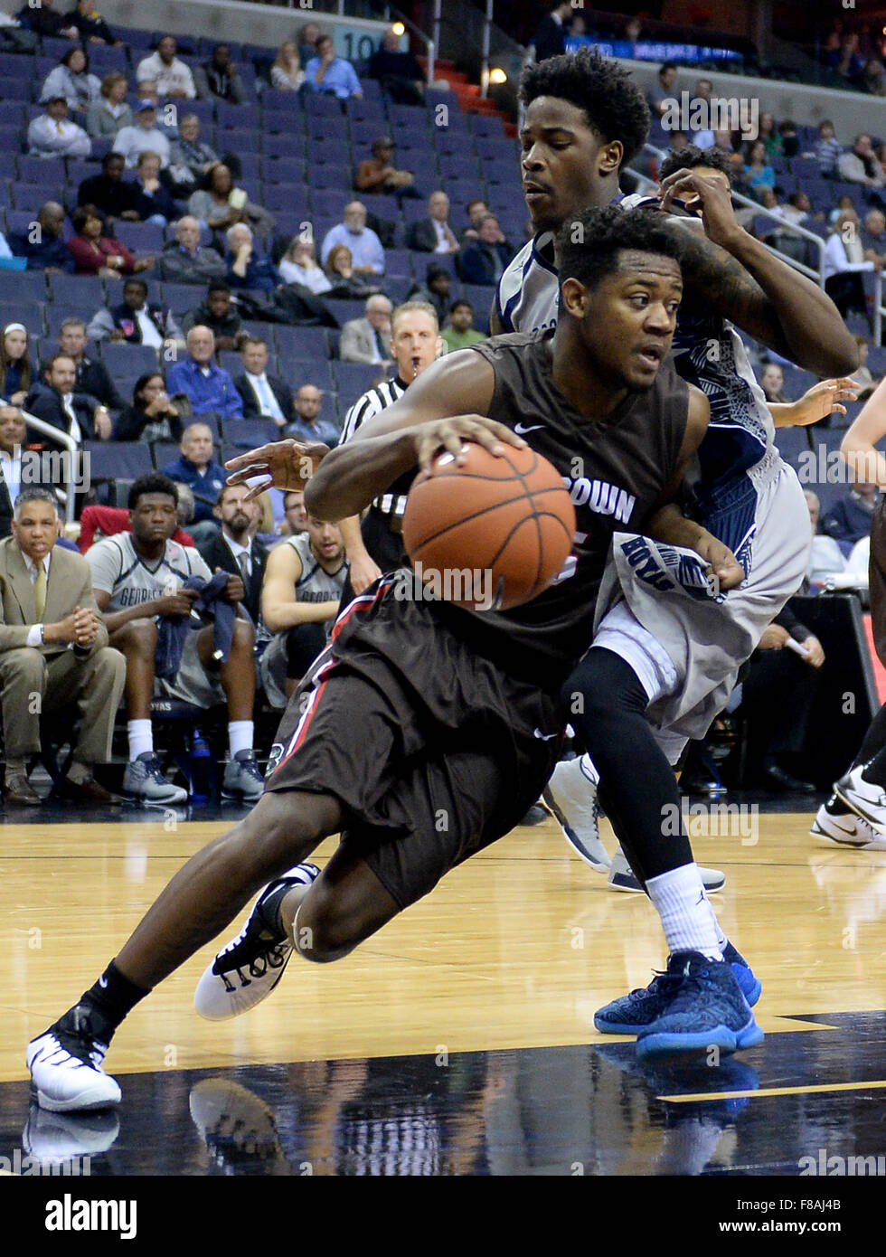 Washington, DC, USA. 7th Dec, 2015. 20151207 - Brown guard TAVON ...