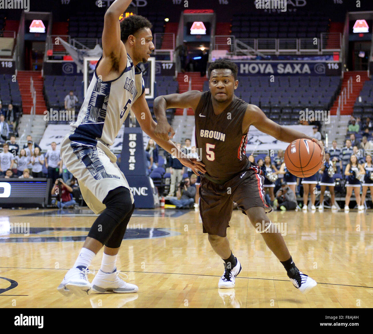 Washington, DC, USA. 7th Dec, 2015. 20151207 - Brown guard TAVON ...