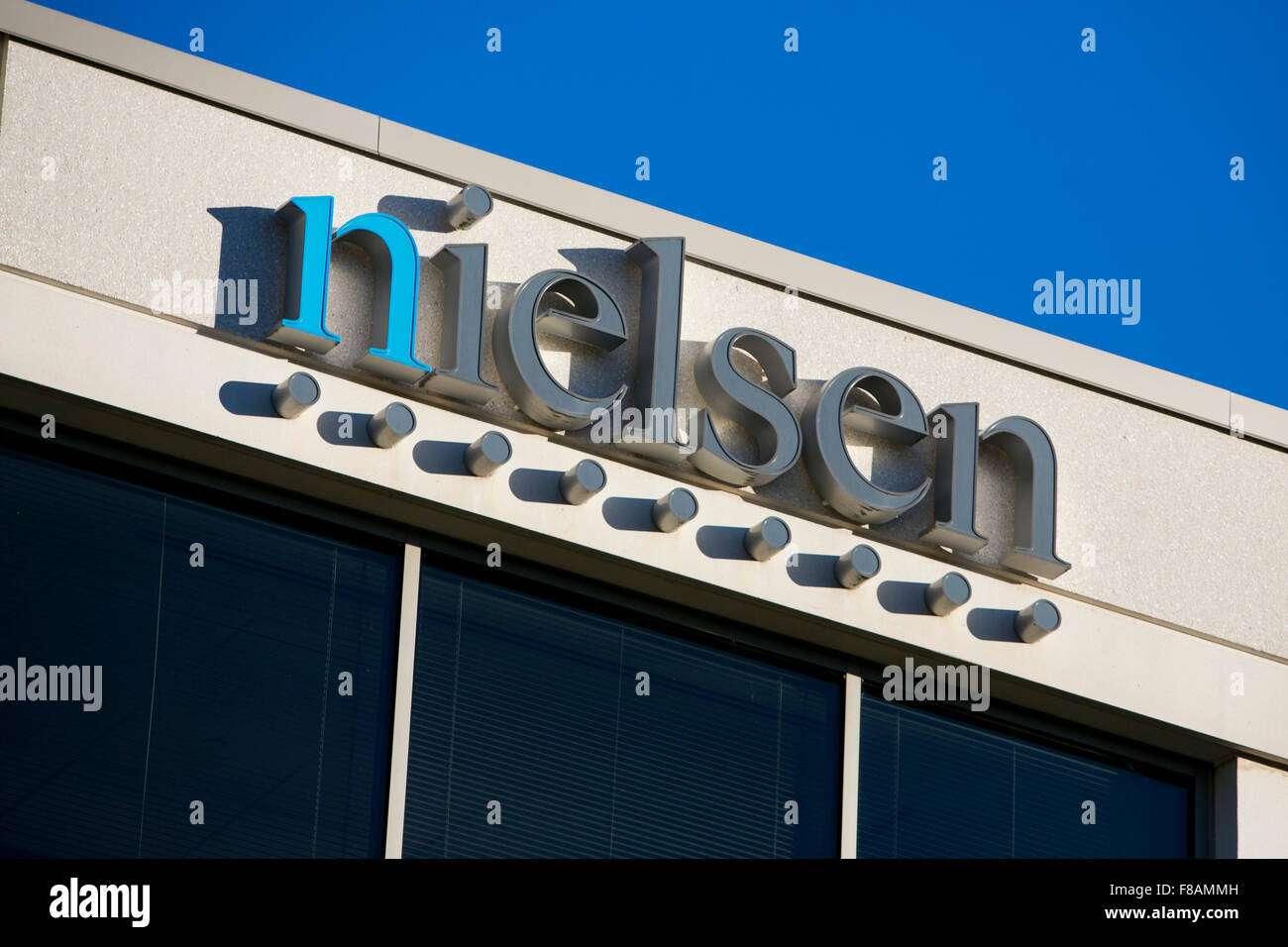 Nielsen logo hi-res stock photography and images - Alamy