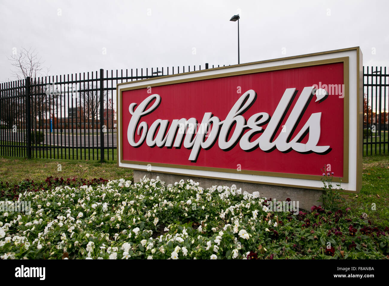 Campbell soup logo headquarters hi-res stock photography and images - Alamy