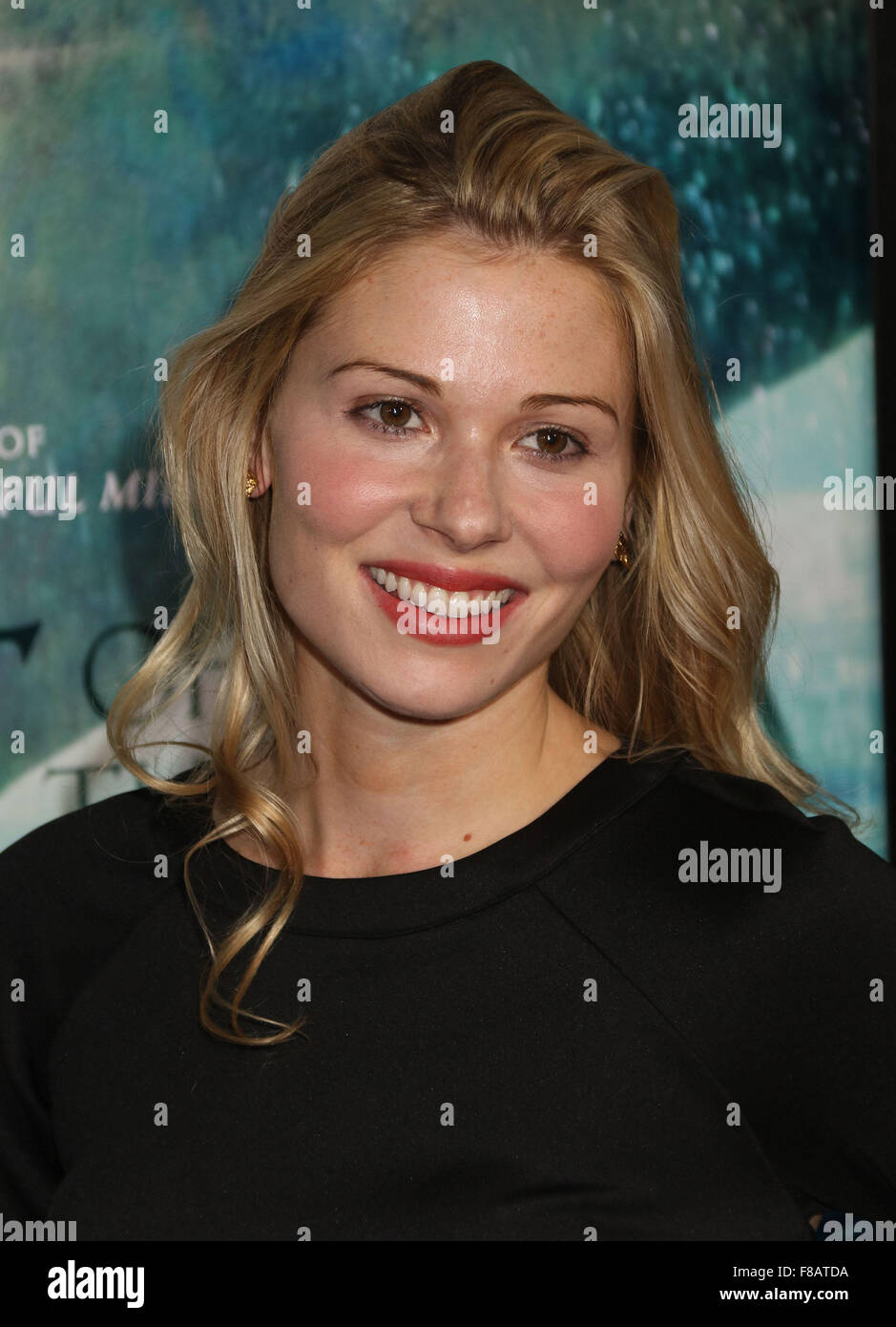 New York, New York, USA. 7th Dec, 2015. Actress COMFORT CLINTON attends ...