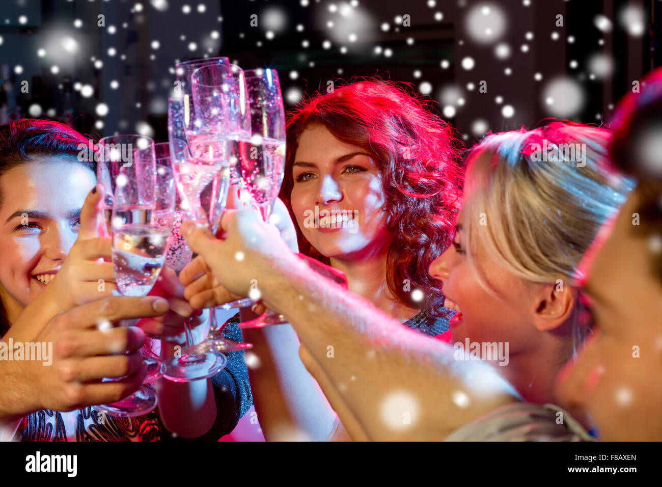 Non alcoholic champagne hi-res stock photography and images - Alamy