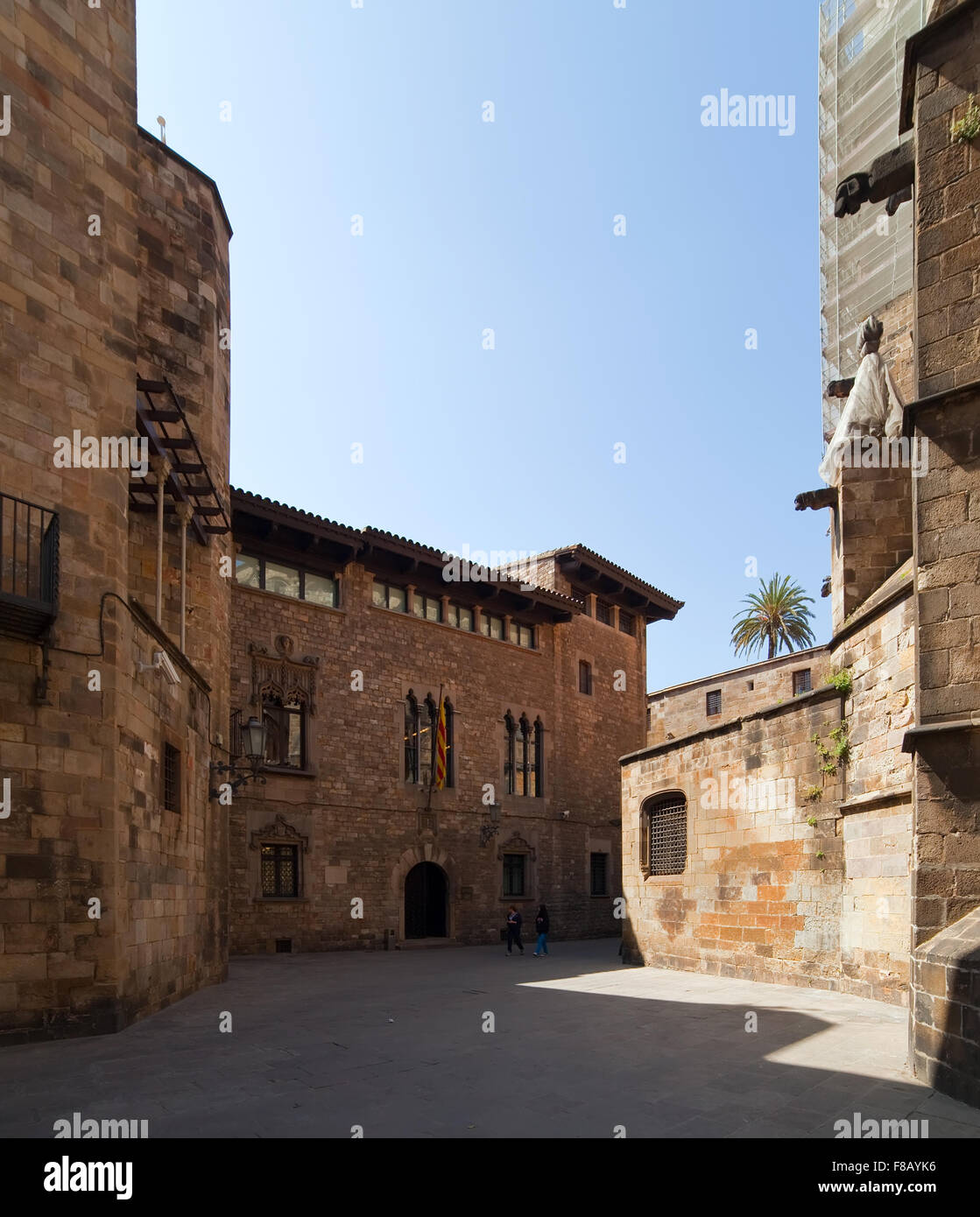Streets with Gothic architecture in Barcelona. Spain Stock Photo - Alamy