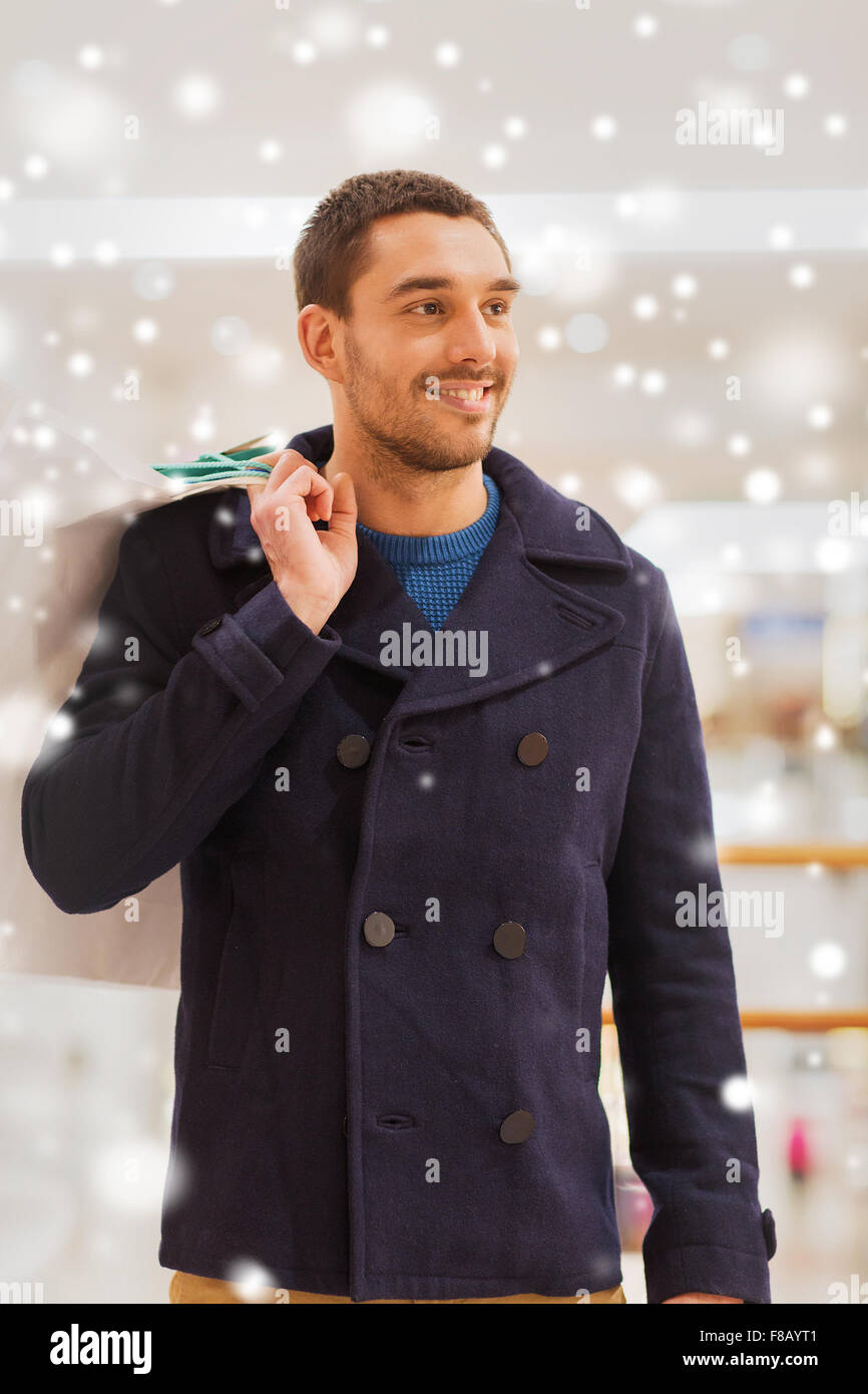 Hispanic man in mall hi-res stock photography and images - Alamy