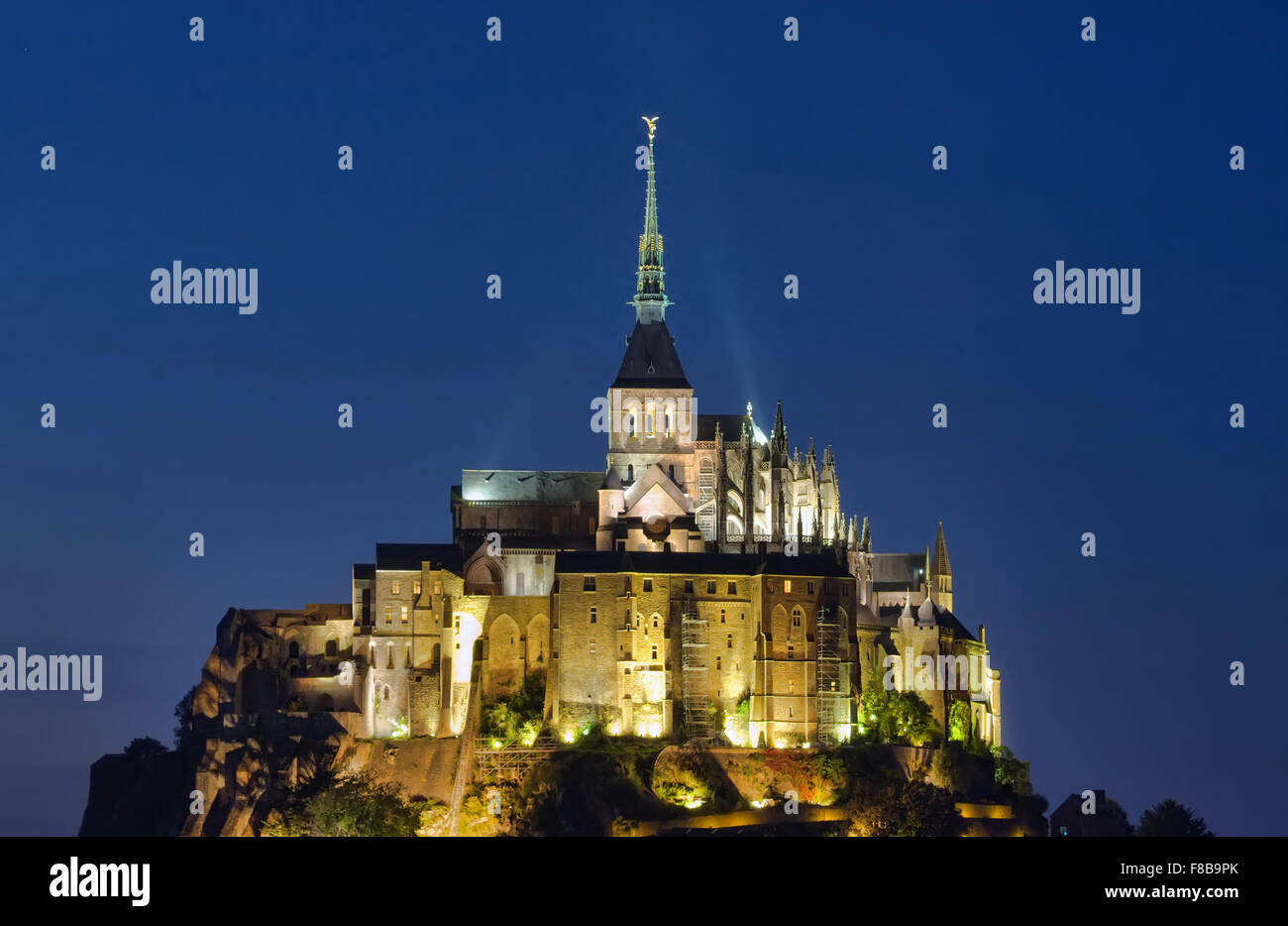 Mont Saint-Michel castle at night Stock Photo - Alamy