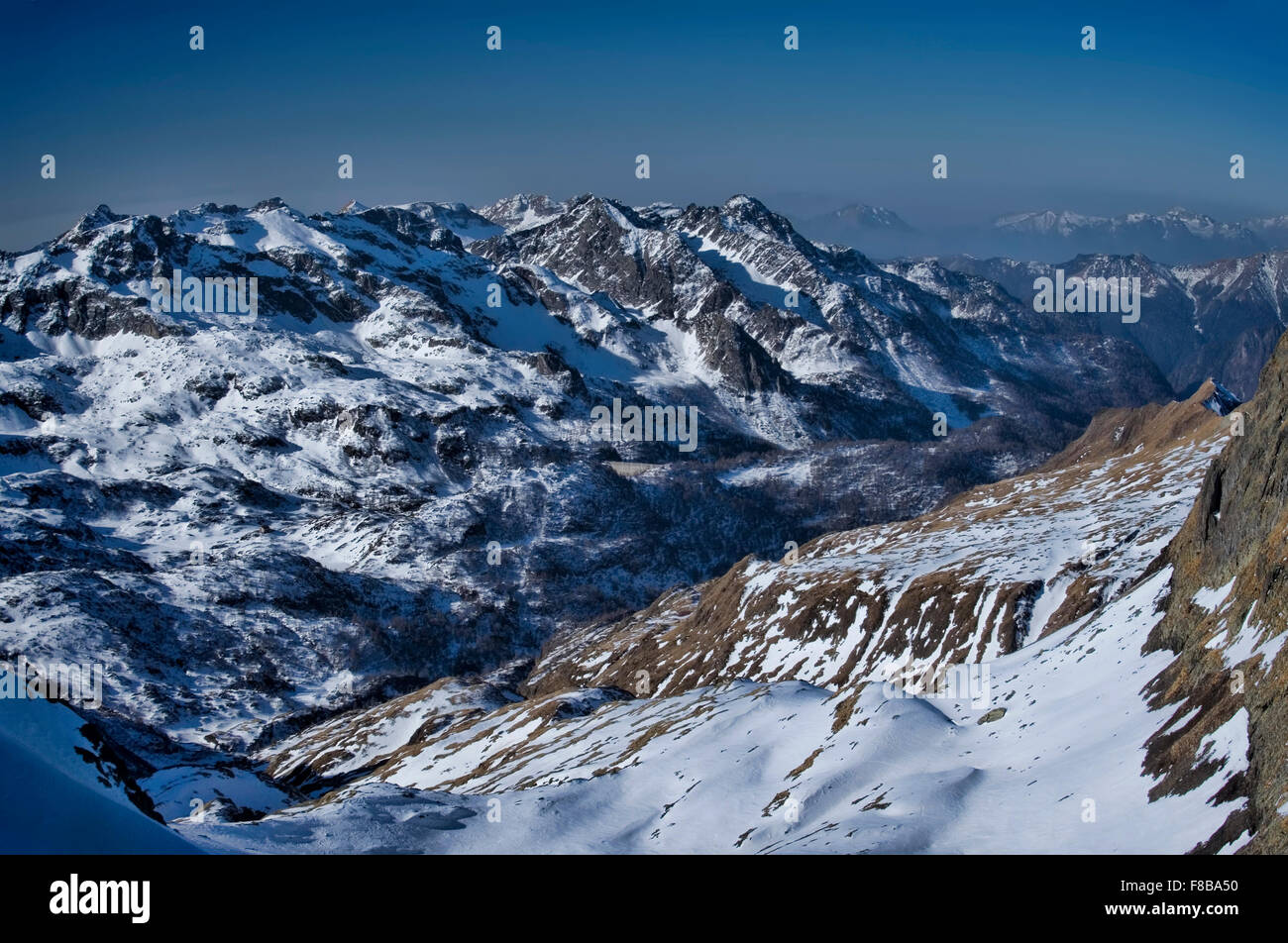 Trekking in italian alps hi-res stock photography and images - Alamy
