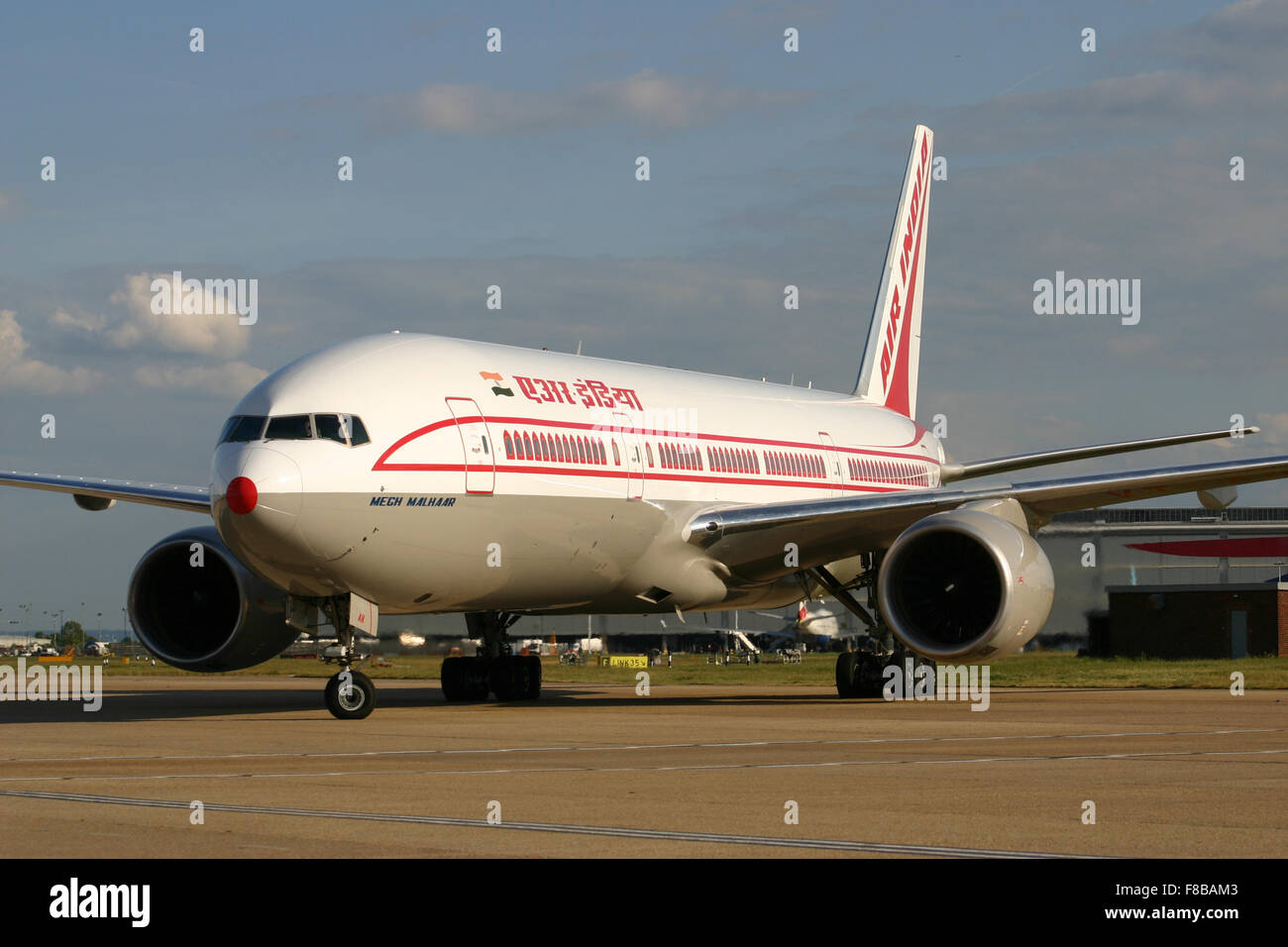 Boeing 777 air india hi-res stock photography and images - Alamy
