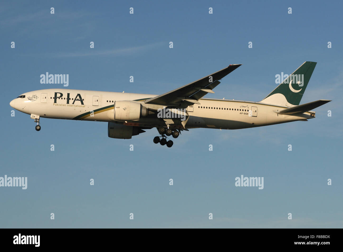 PIA PAKISTAN 777 Stock Photo - Alamy