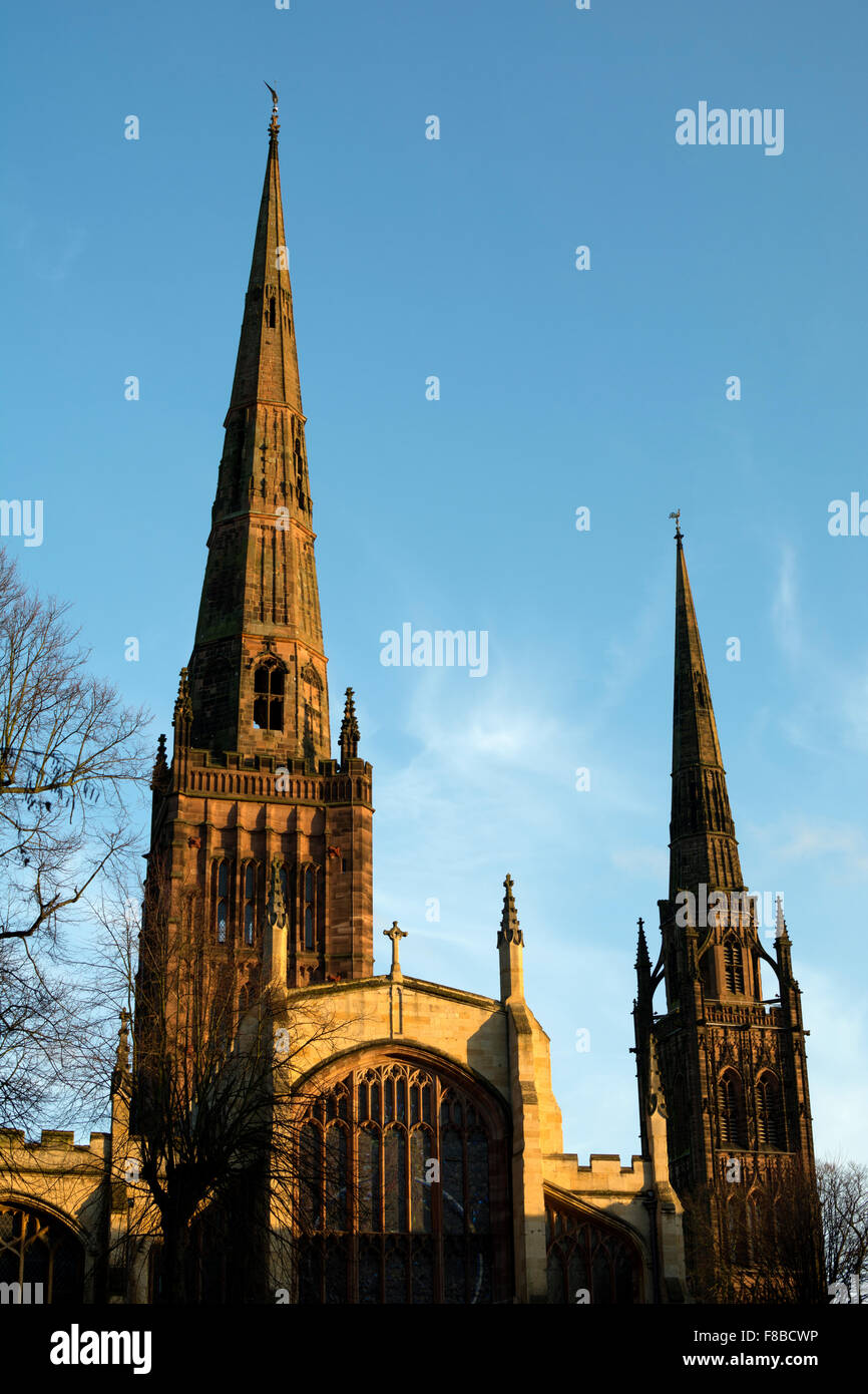 Holy Trinity Church and old cathedral, Coventry, West Midlands, England ...