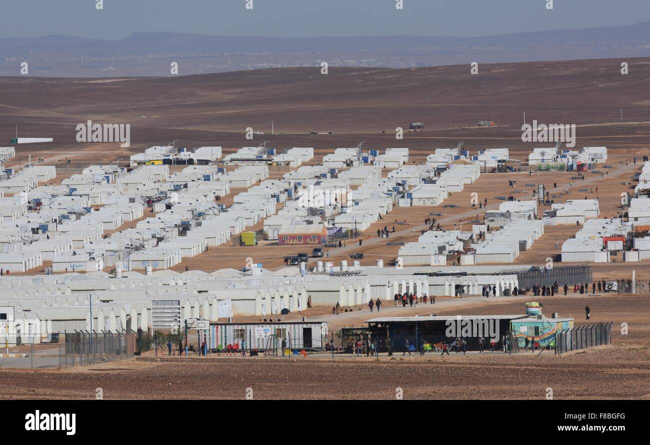 Unhcr camp hi-res stock photography and images - Alamy