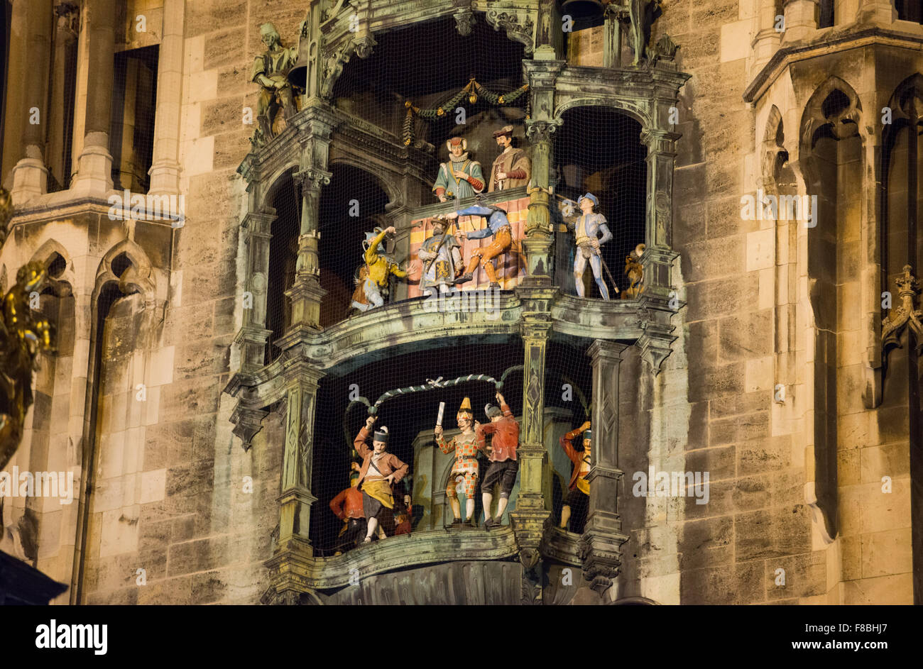Neues rathaus dance hi-res stock photography and images - Alamy