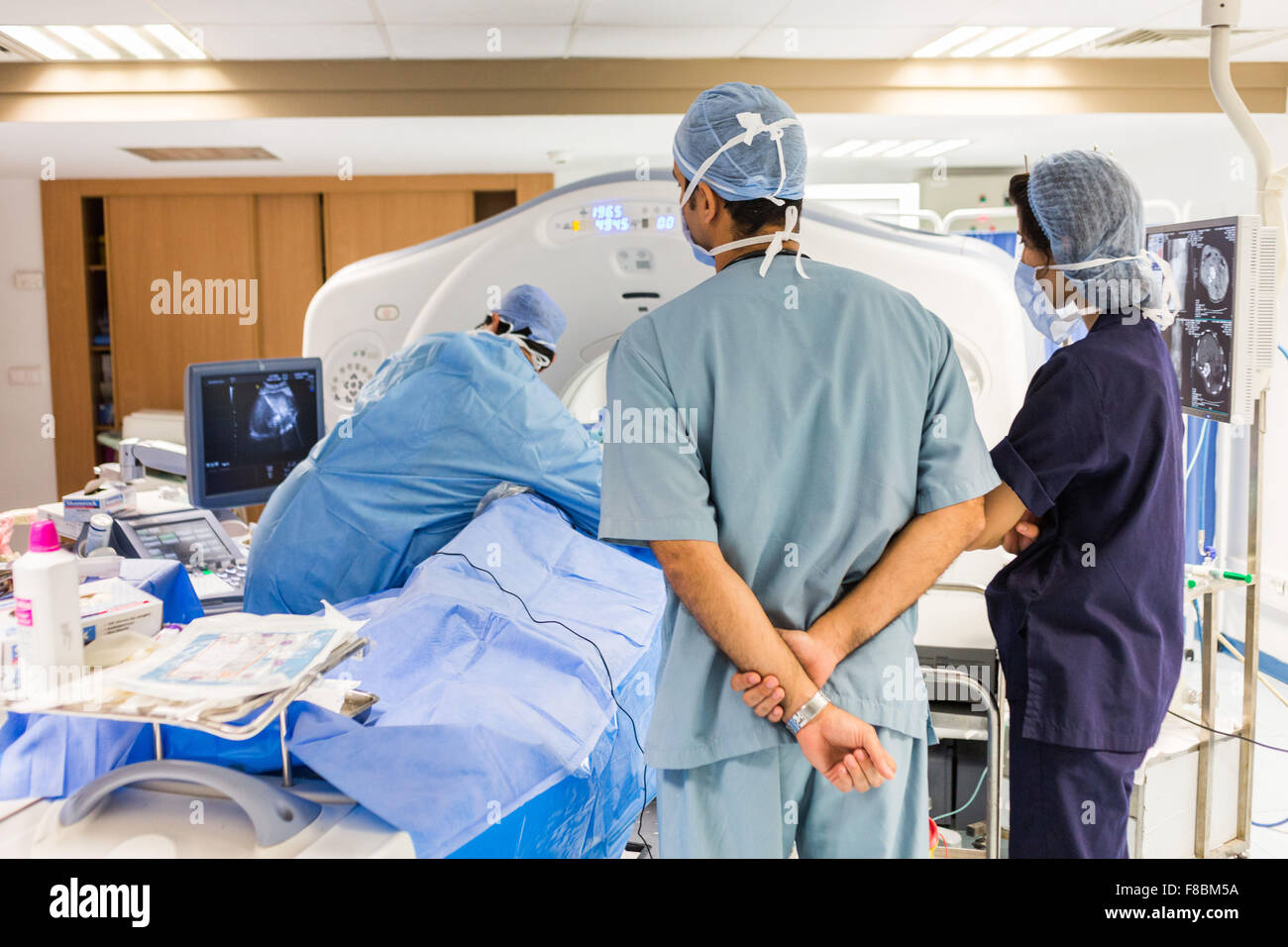 Radiofrequency ablation of a liver tumor Stock Photo - Alamy