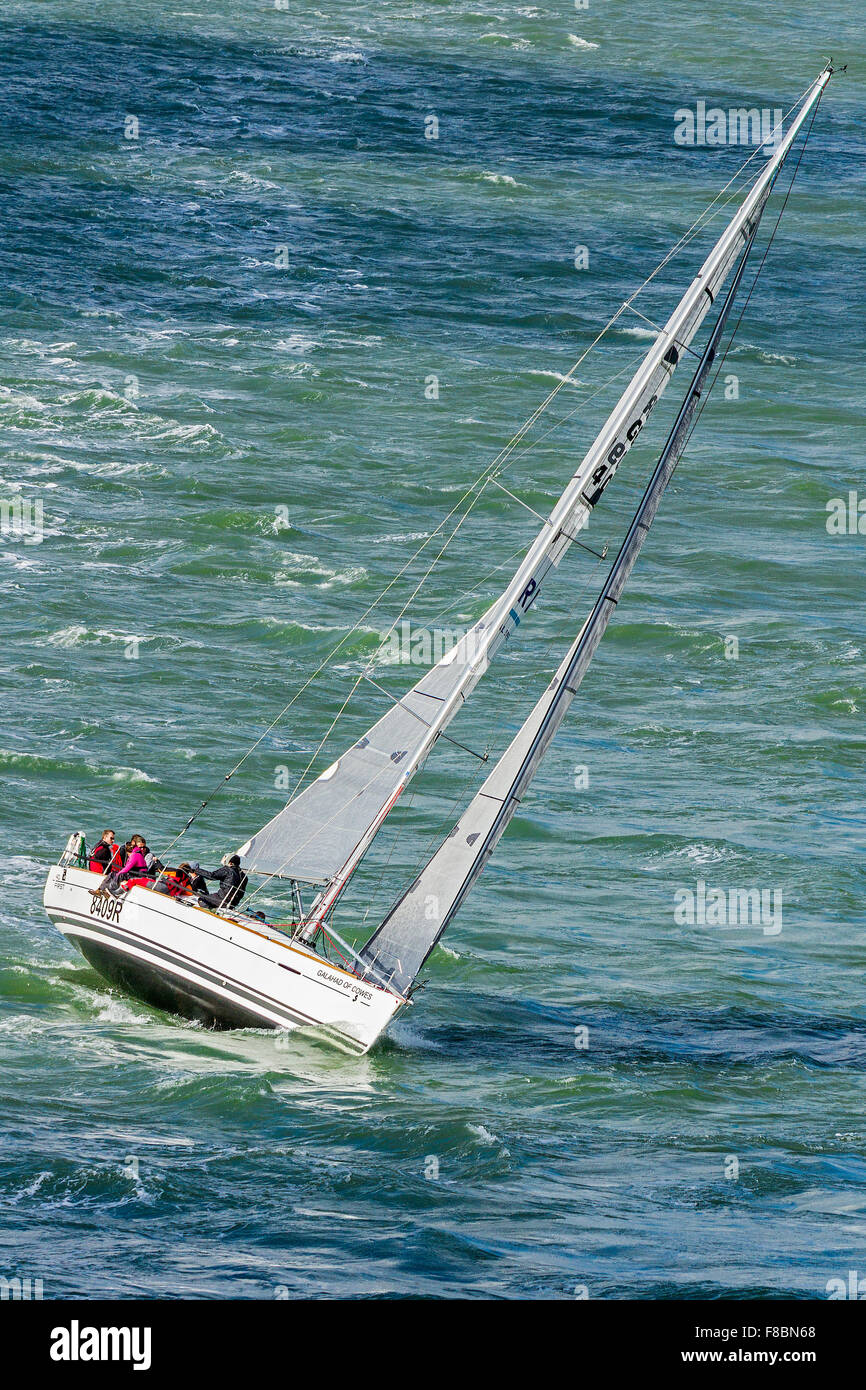 Heeling hi-res stock photography and images - Alamy