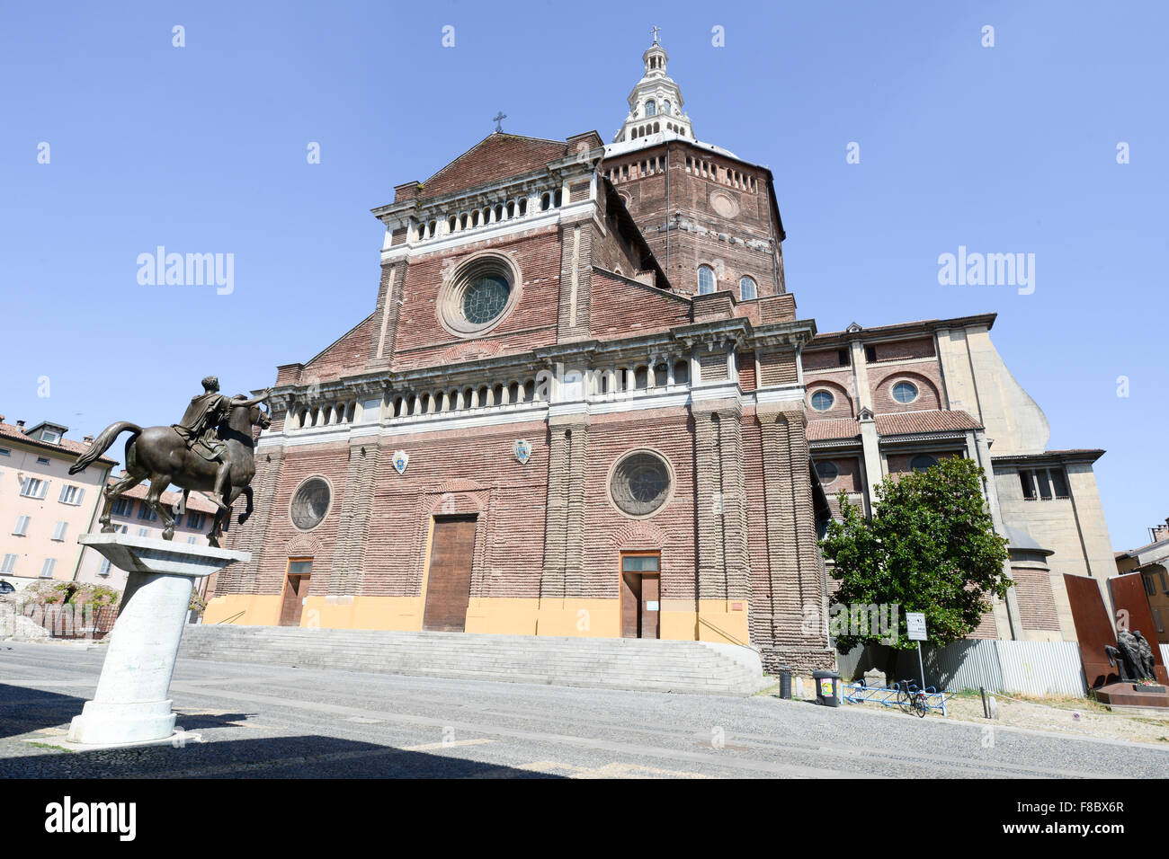 Pavia, Italy: Renaissance Cathedral, has a great octagonal dome masonry ...