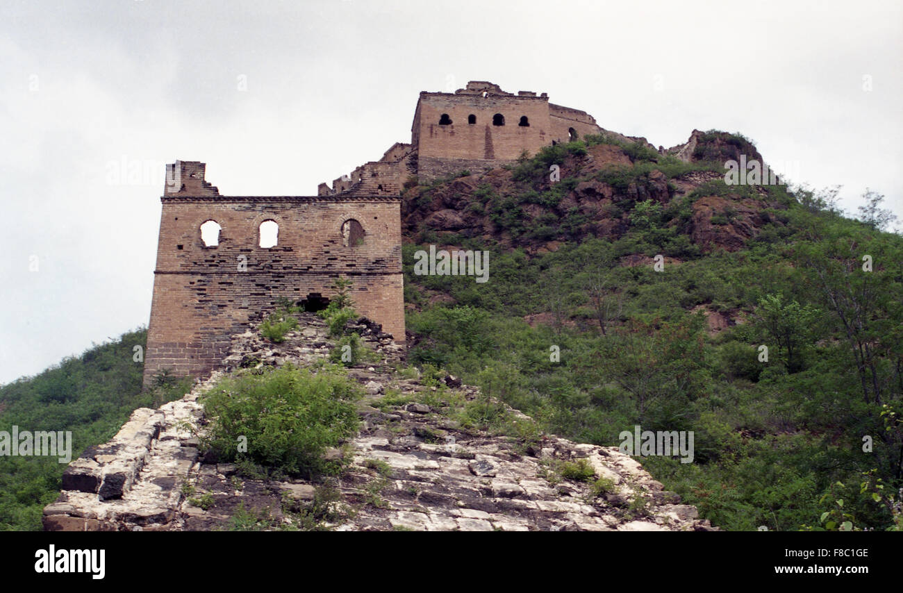 A low vantage point view of the great wall of china Stock Photo - Alamy