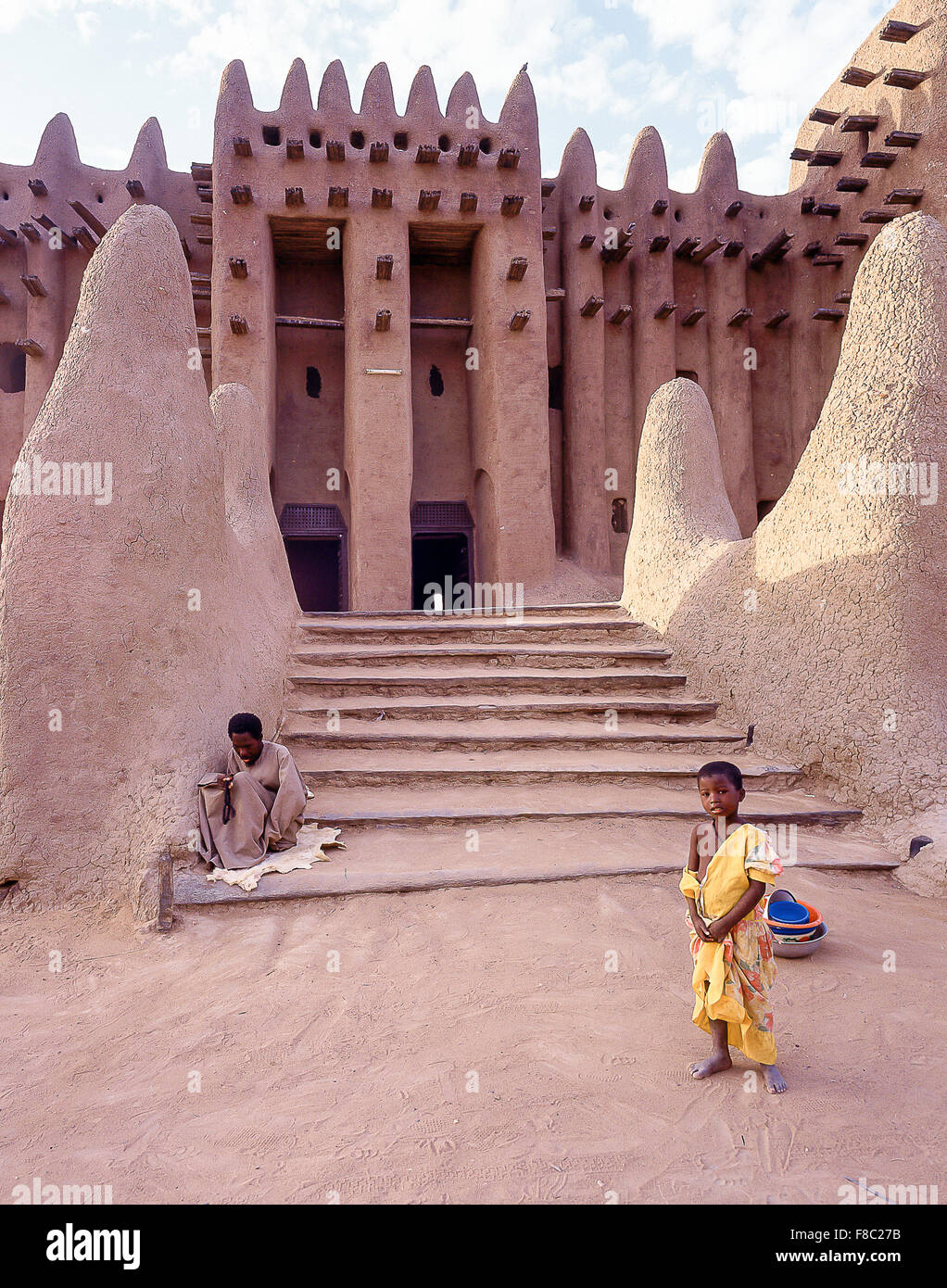 Grand mosque of djenne mali hi-res stock photography and images - Alamy