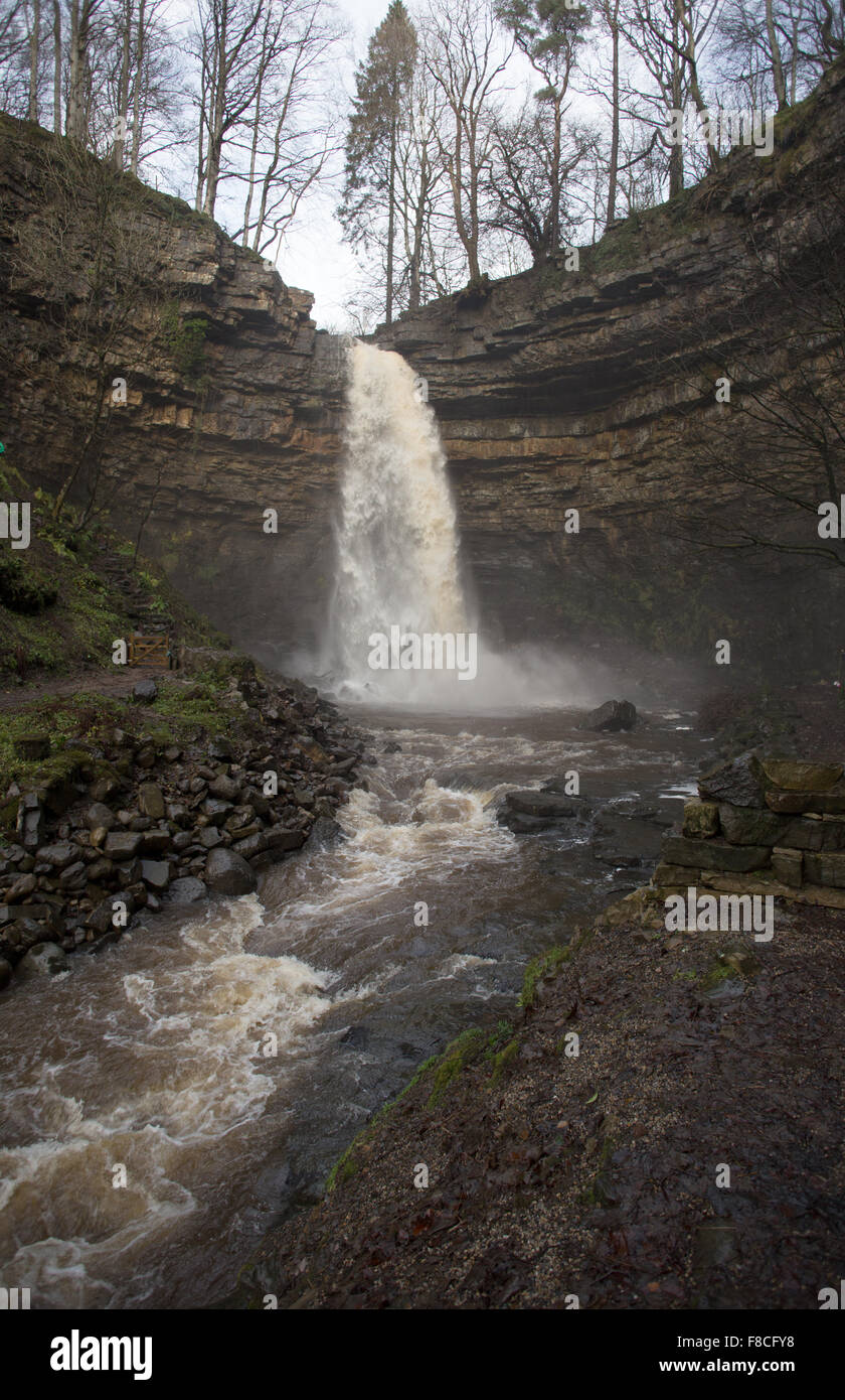 Hardraw Force, the largest single drop waterfall in England Stock Photo ...