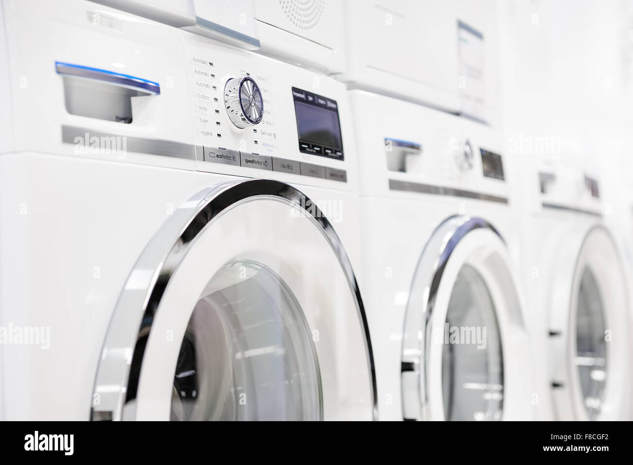 Washing machine appliances hi-res stock photography and images - Alamy