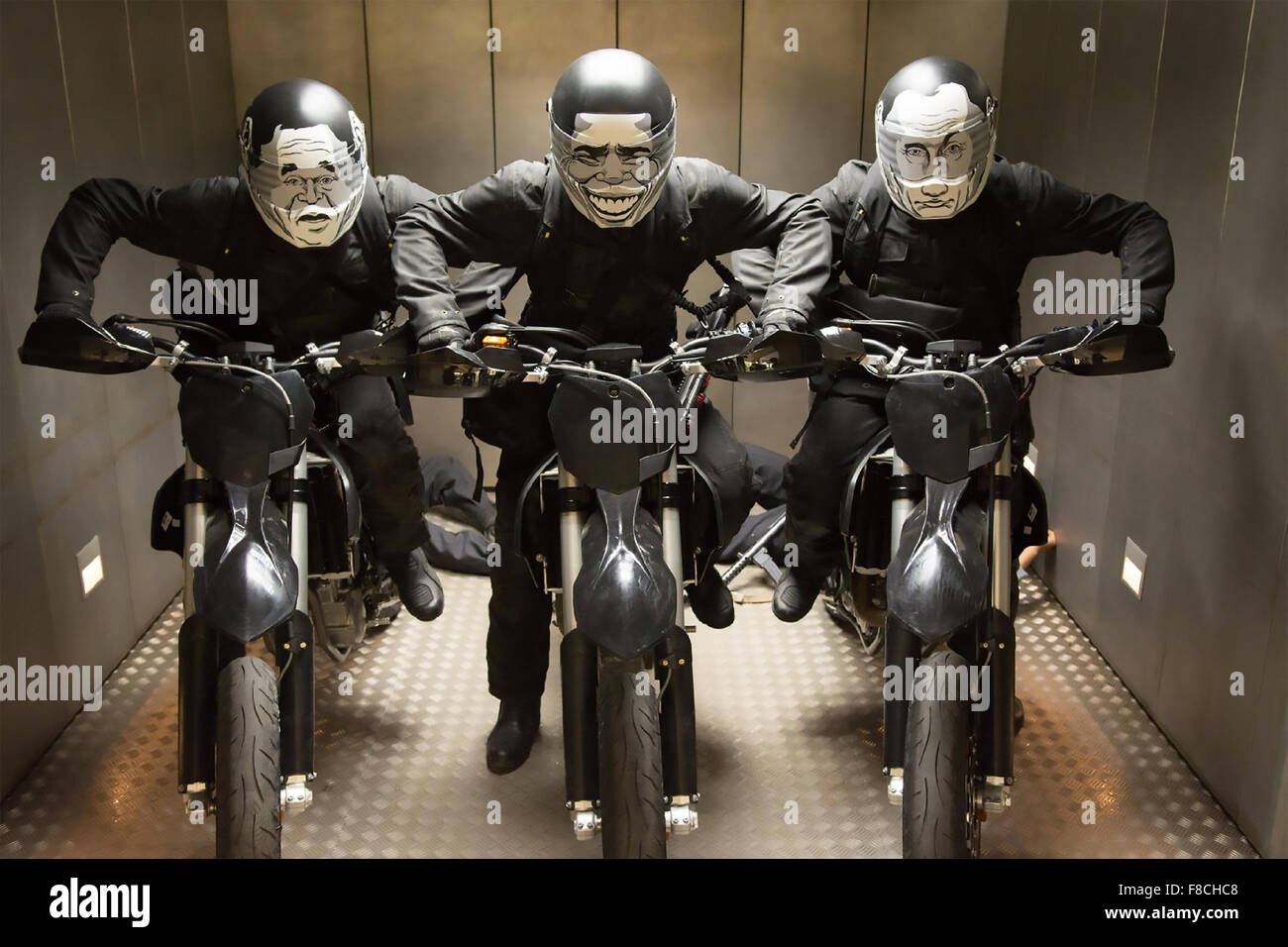 POINT BREAK 2015 Warner Bros film Stock Photo - Alamy