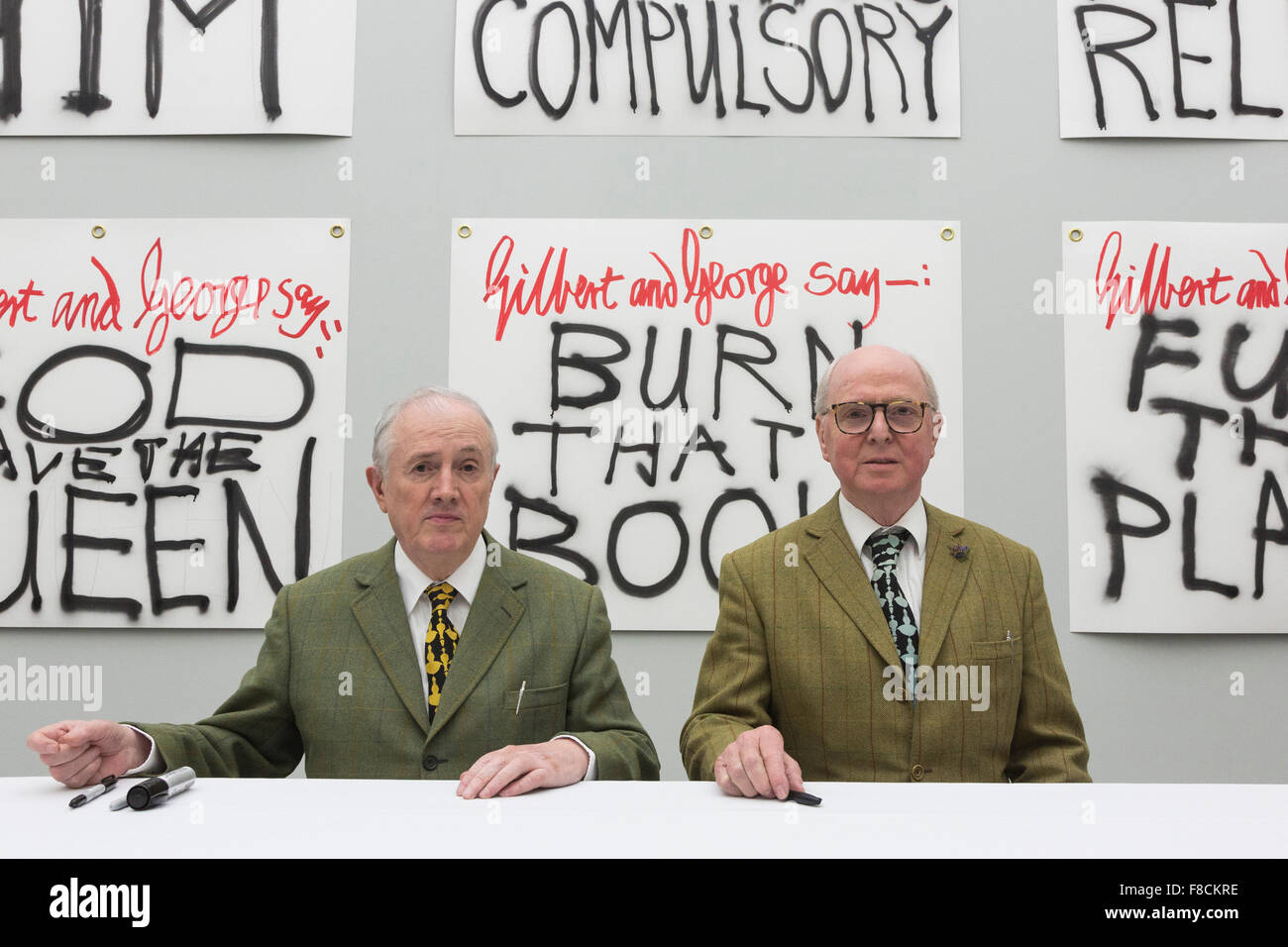 Gilbert white book hi-res stock photography and images - Alamy