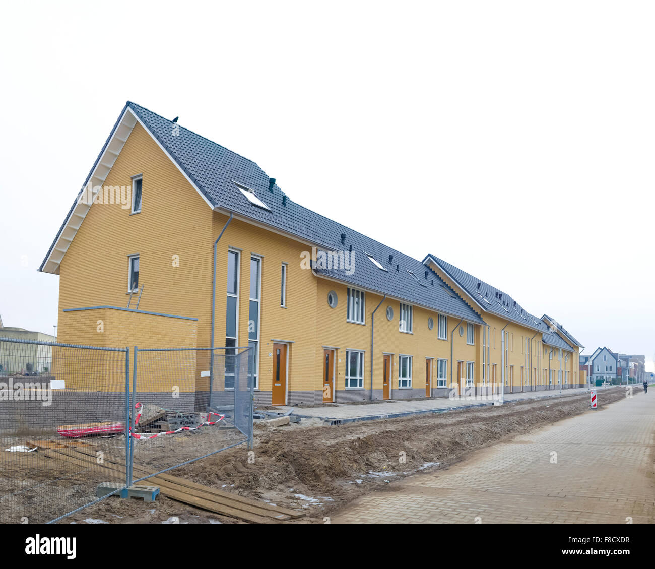 row of newly build terraced houses in the netherlands Stock Photo - Alamy