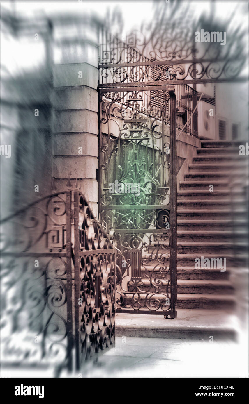 Rising gates hi-res stock photography and images - Alamy