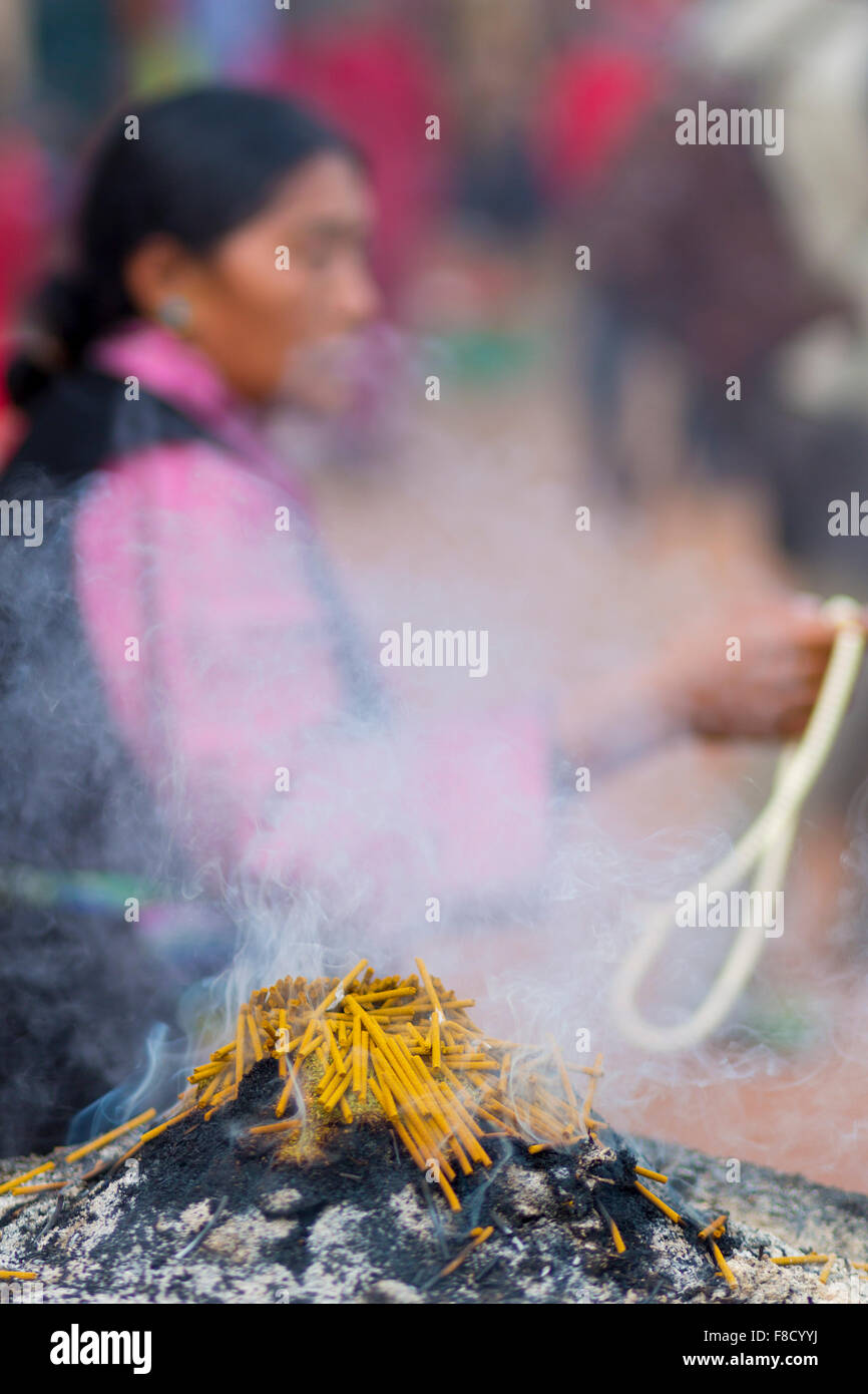 Incense sticks burning in temple hi-res stock photography and images ...