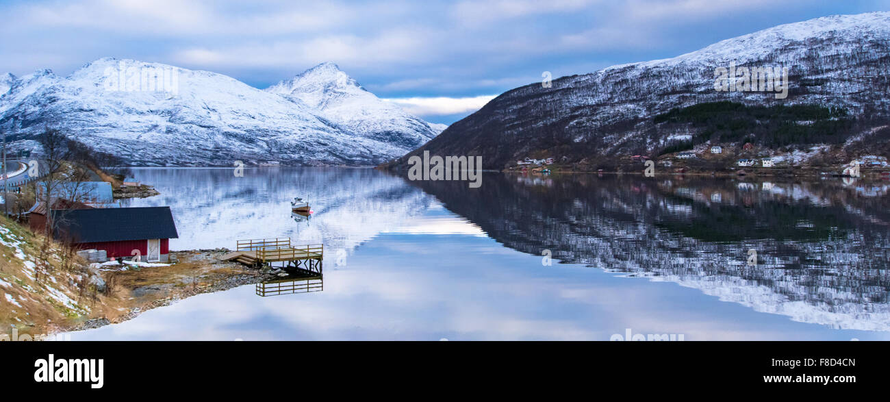 Kaldfjord Boat House - Kaldfjord, Kvaløya, Norway Stock Photo - Alamy
