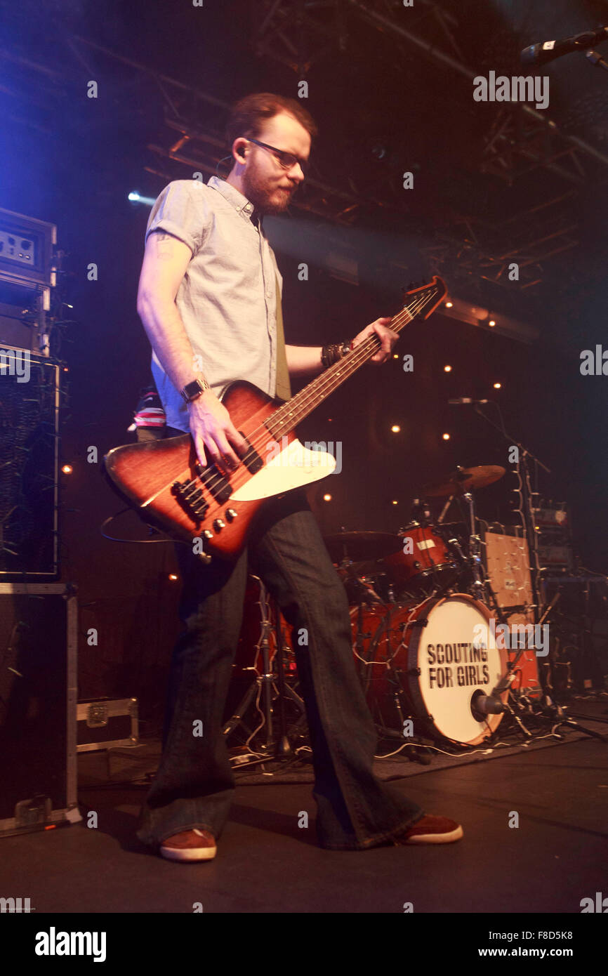 Greg churchouse scouting girls hi-res stock photography and images - Alamy