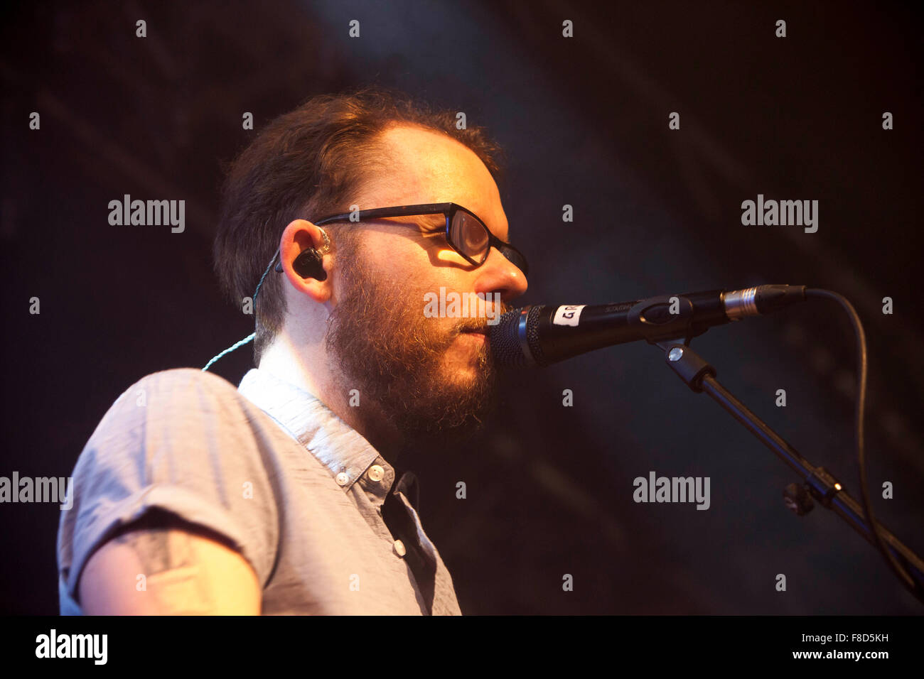 Edinburgh, UK. 8th December. SCOUTING FOR GIRLS performs on stage in ...