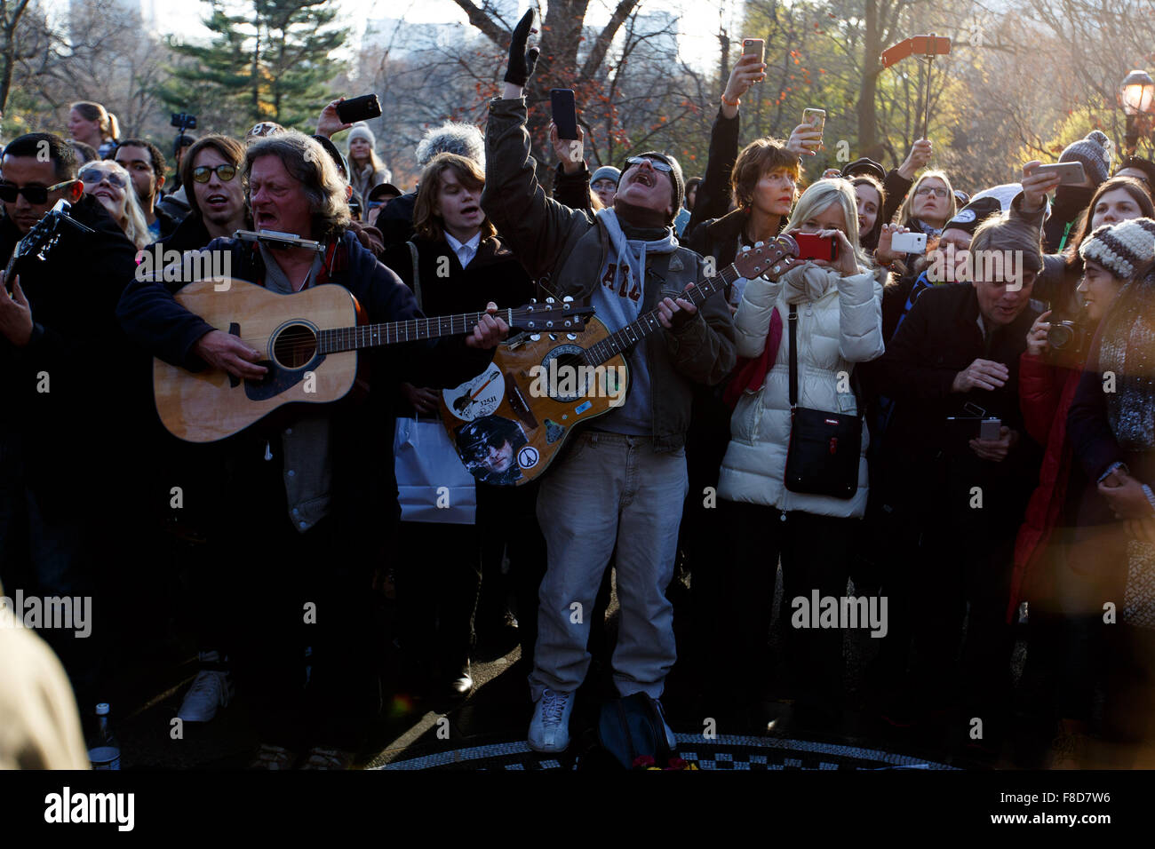 New York. 8th Dec, 1980. Crowds gathered in Central Park's Strawberry ...