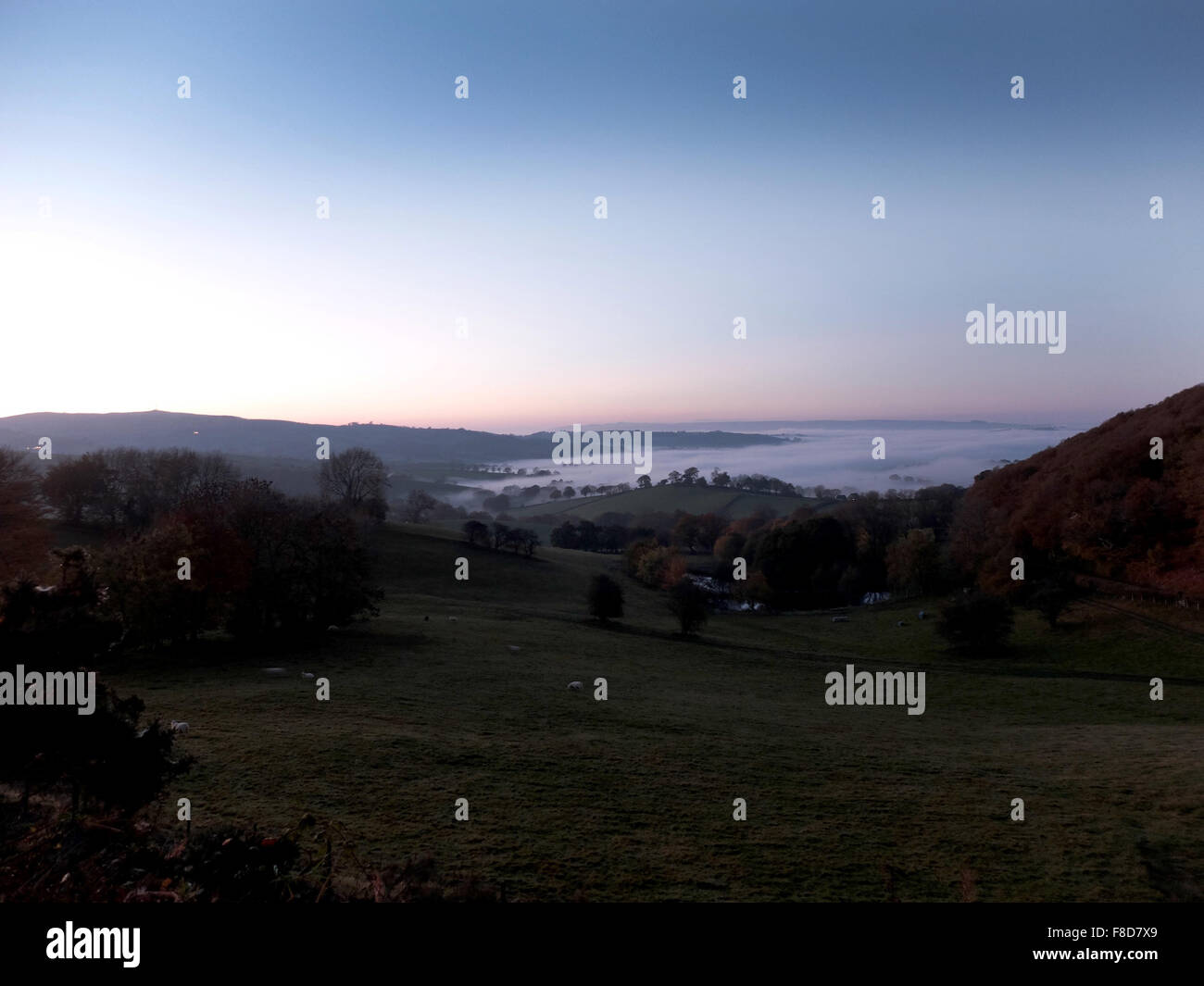 Mid wales sun hi-res stock photography and images - Alamy