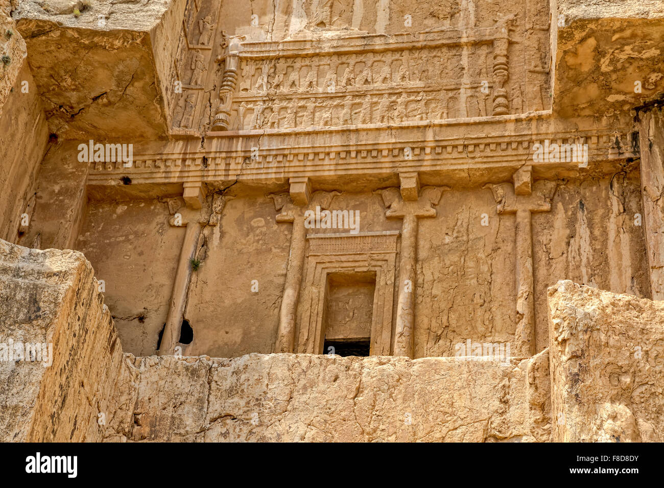 Naqsh-e Rustam Xerxes I tomb Stock Photo - Alamy