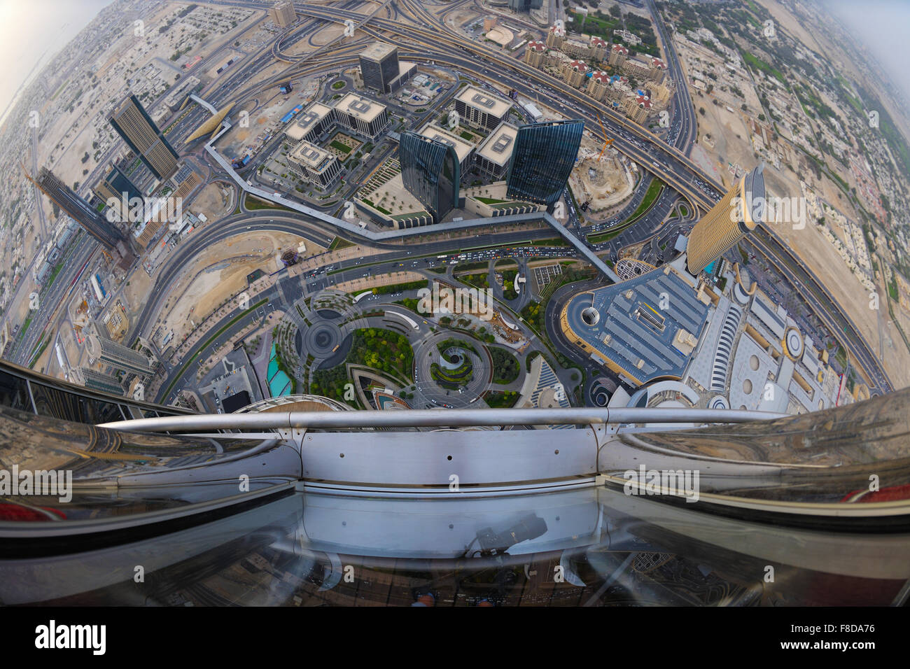 Downtown dubai skyscrapers road hi-res stock photography and images - Alamy