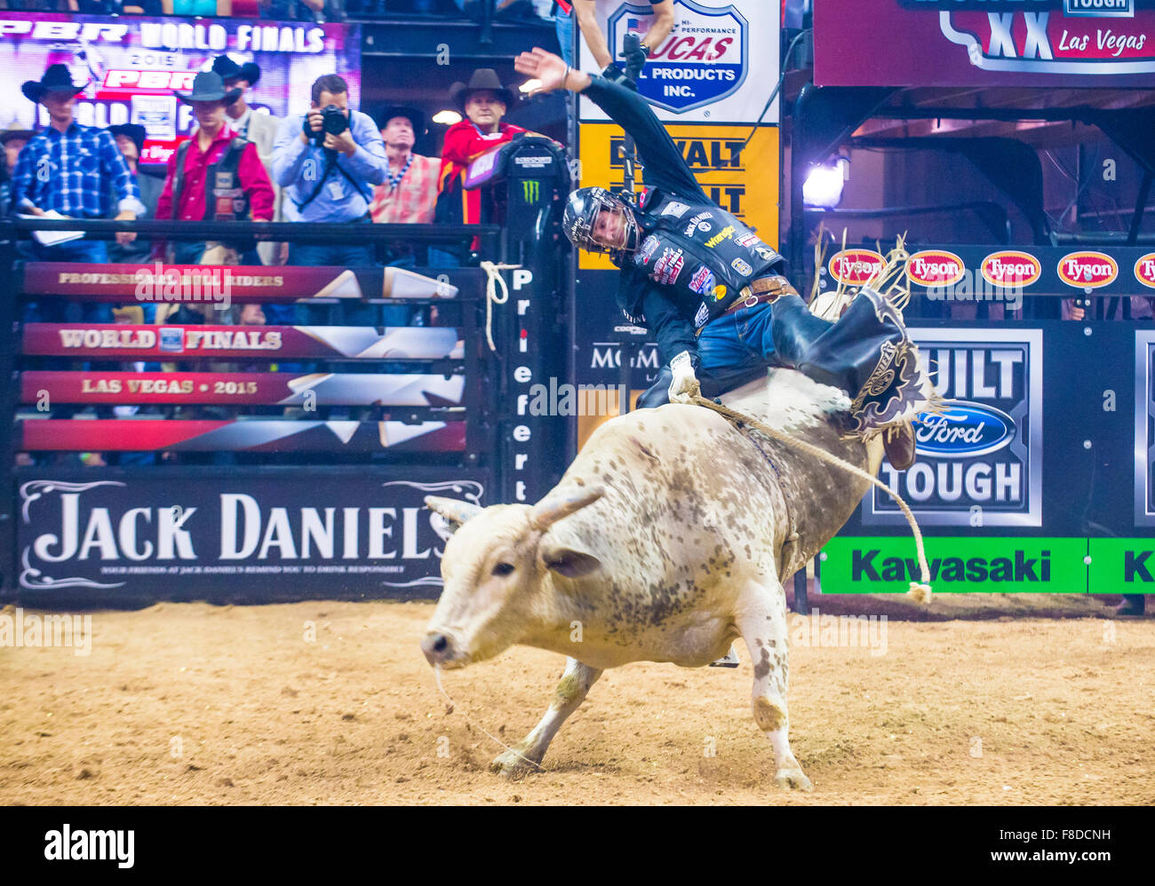 Bull riding world finals hi-res stock photography and images - Alamy
