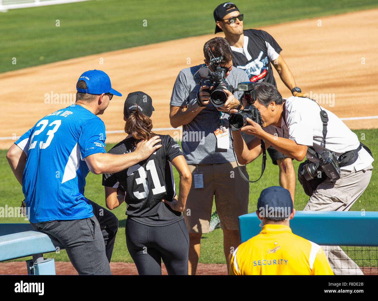 Actress Eva Longoria warms ups at Adrian Gonzalez's Bat 4 Hope ...