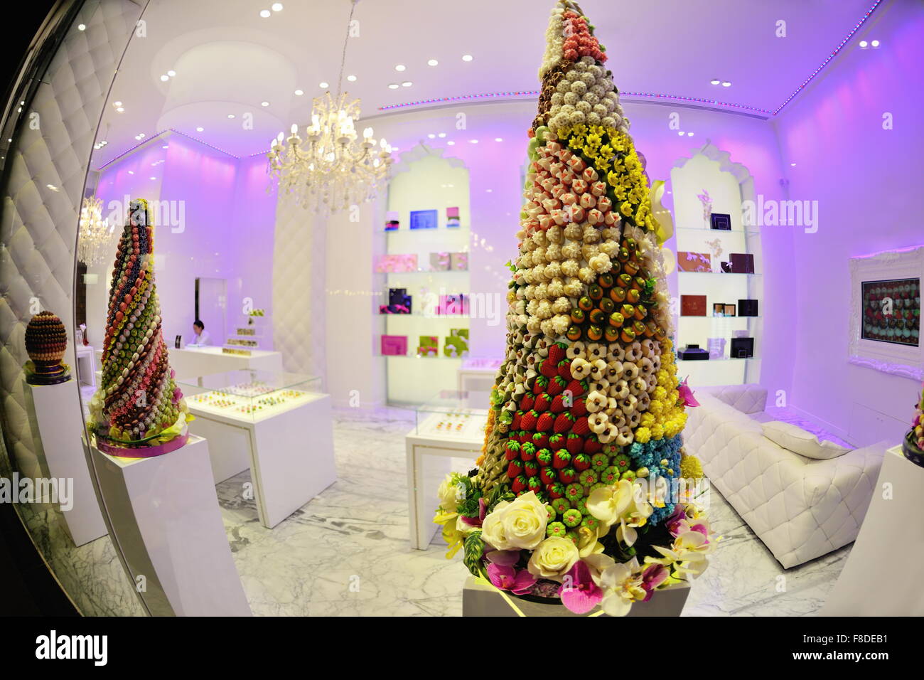 luxury decorated candysweets store in shopping mall Stock Photo - Alamy