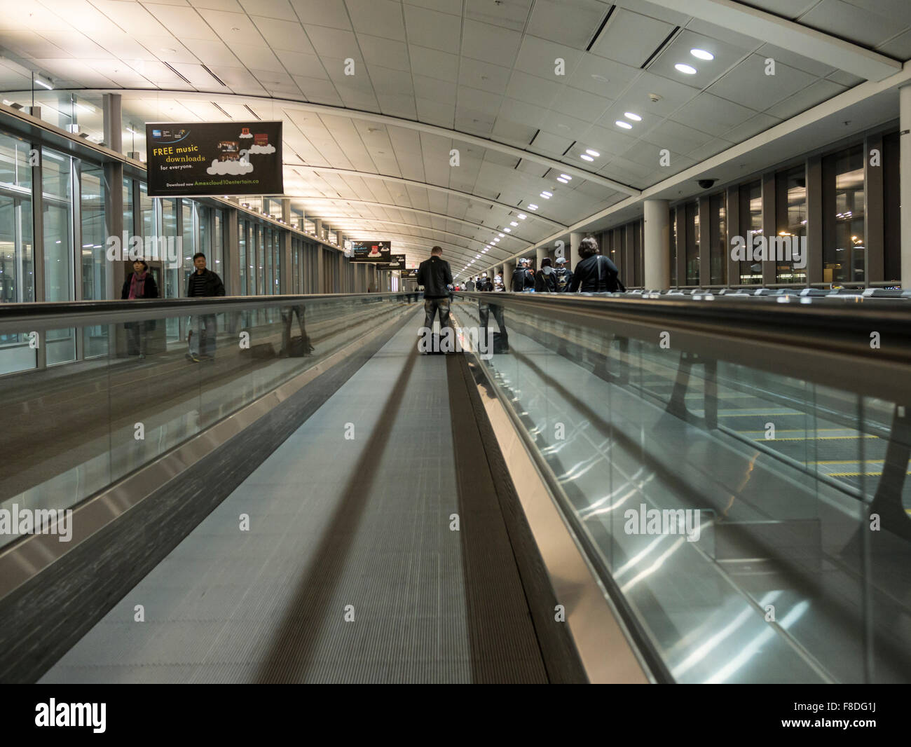 Passengers in Toronto international airport departure terminal Stock ...