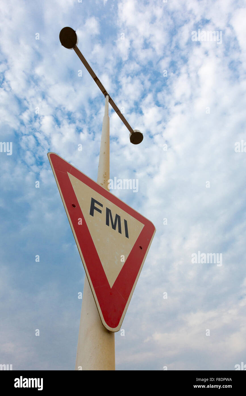 Triangle sign hi-res stock photography and images - Alamy
