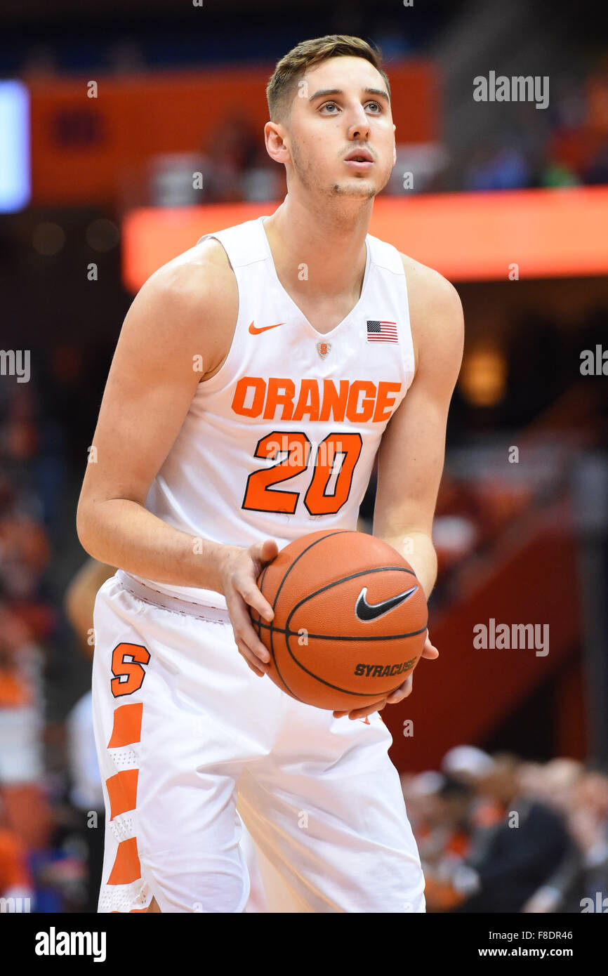Syracuse, New York, USA. 8th Dec, 2015. Syracuse Orange forward Tyler ...