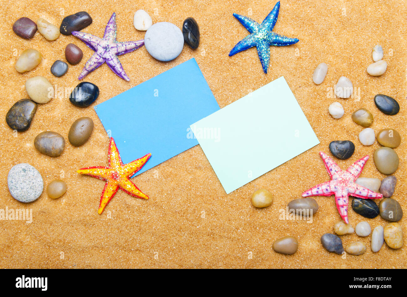 Blank message on sand and pebbles Stock Photo - Alamy